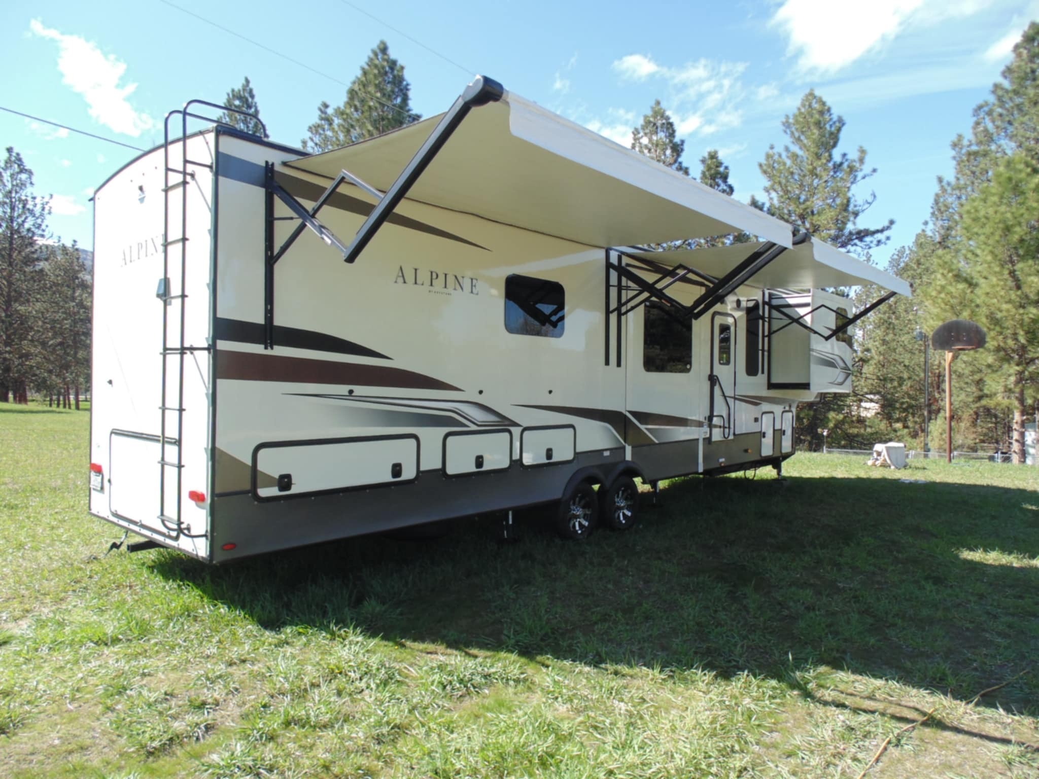 Used 2022 Keystone Alpine 3790fk in Florence, MT - 5037943159 - RV Trader