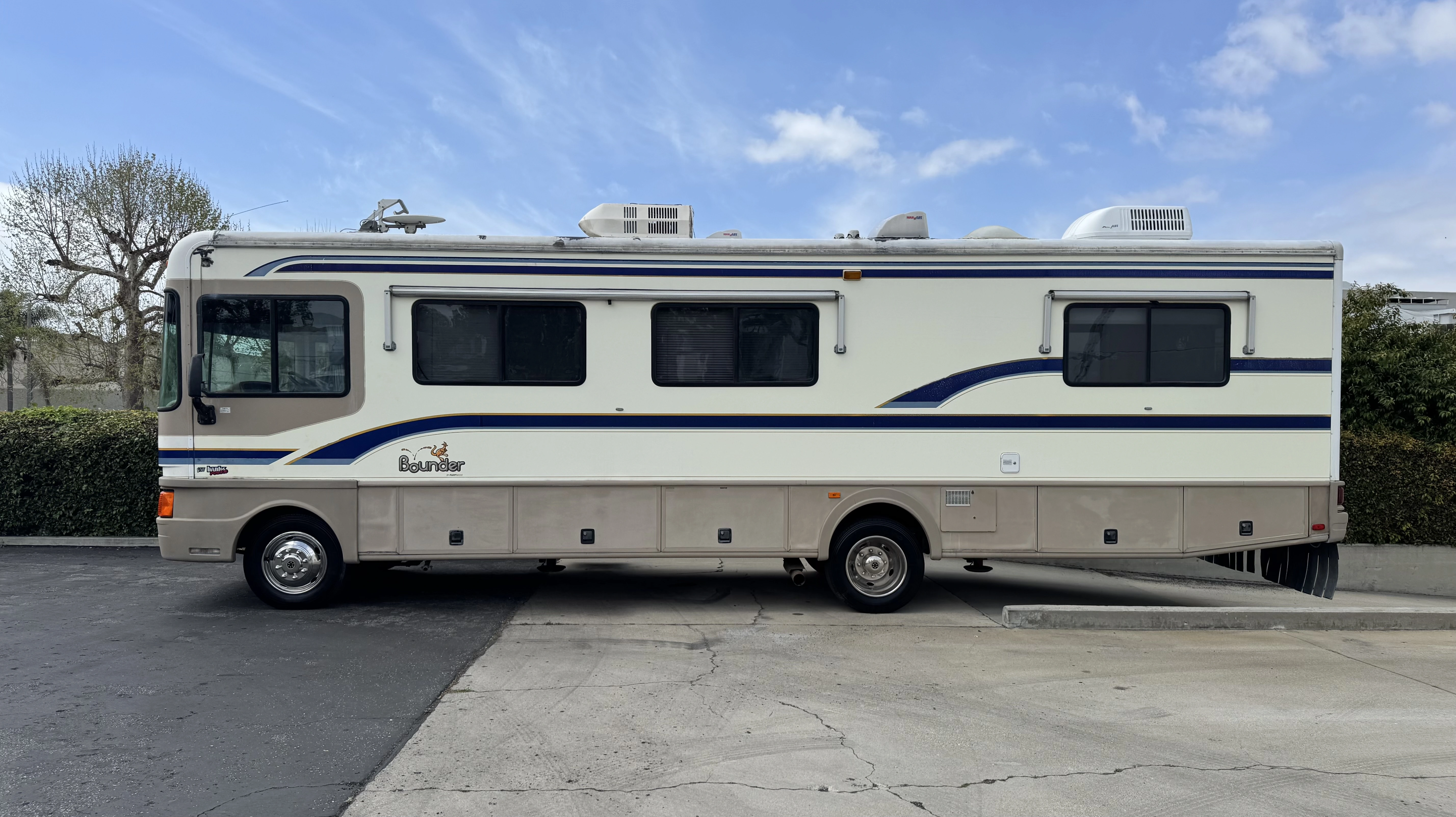 1980-1998 Fleetwood Bounder RVs For Sale - RV Trader