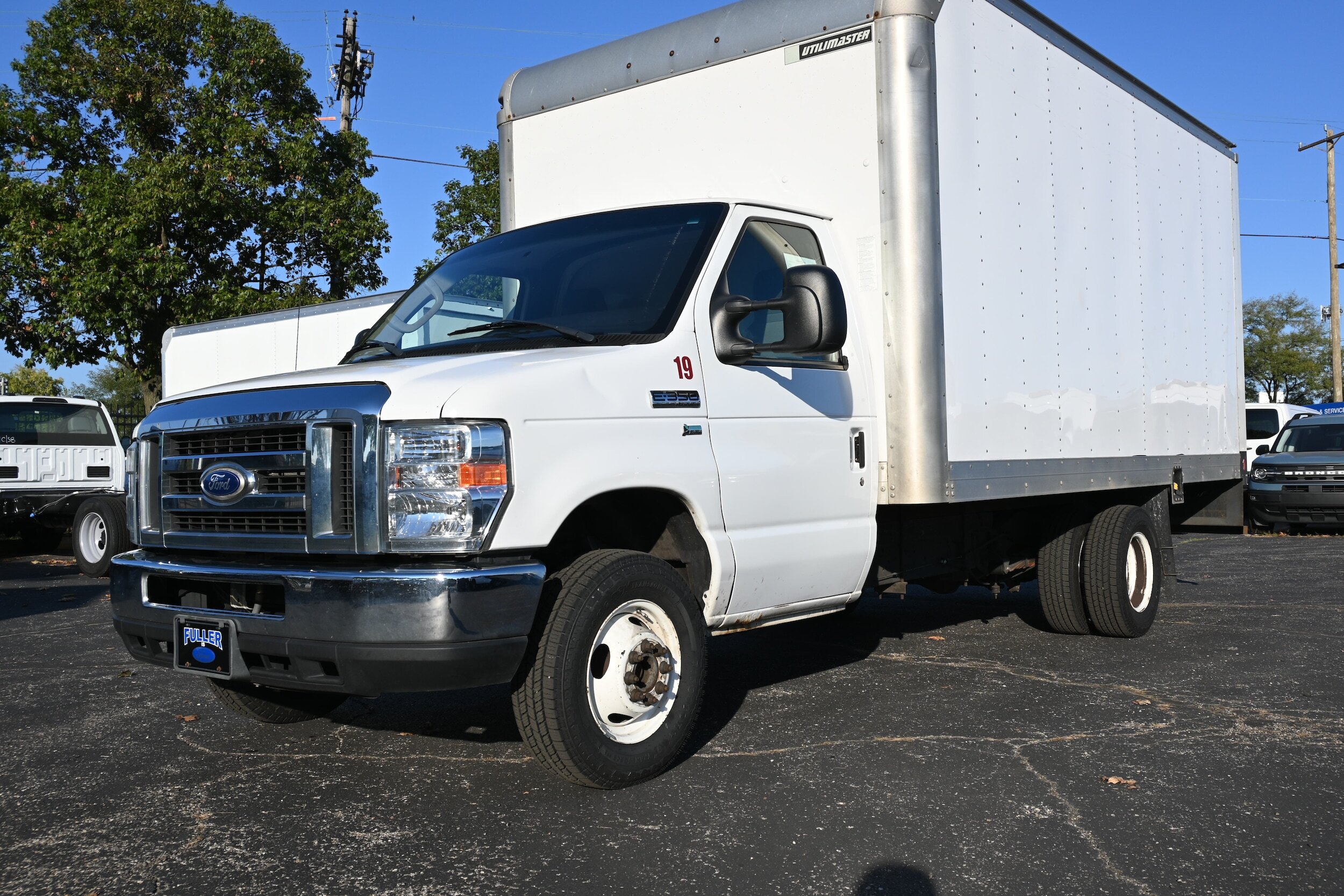 Used Class 1 Box Truck - Straight Truck For Sale Near Bensenville, IL ...