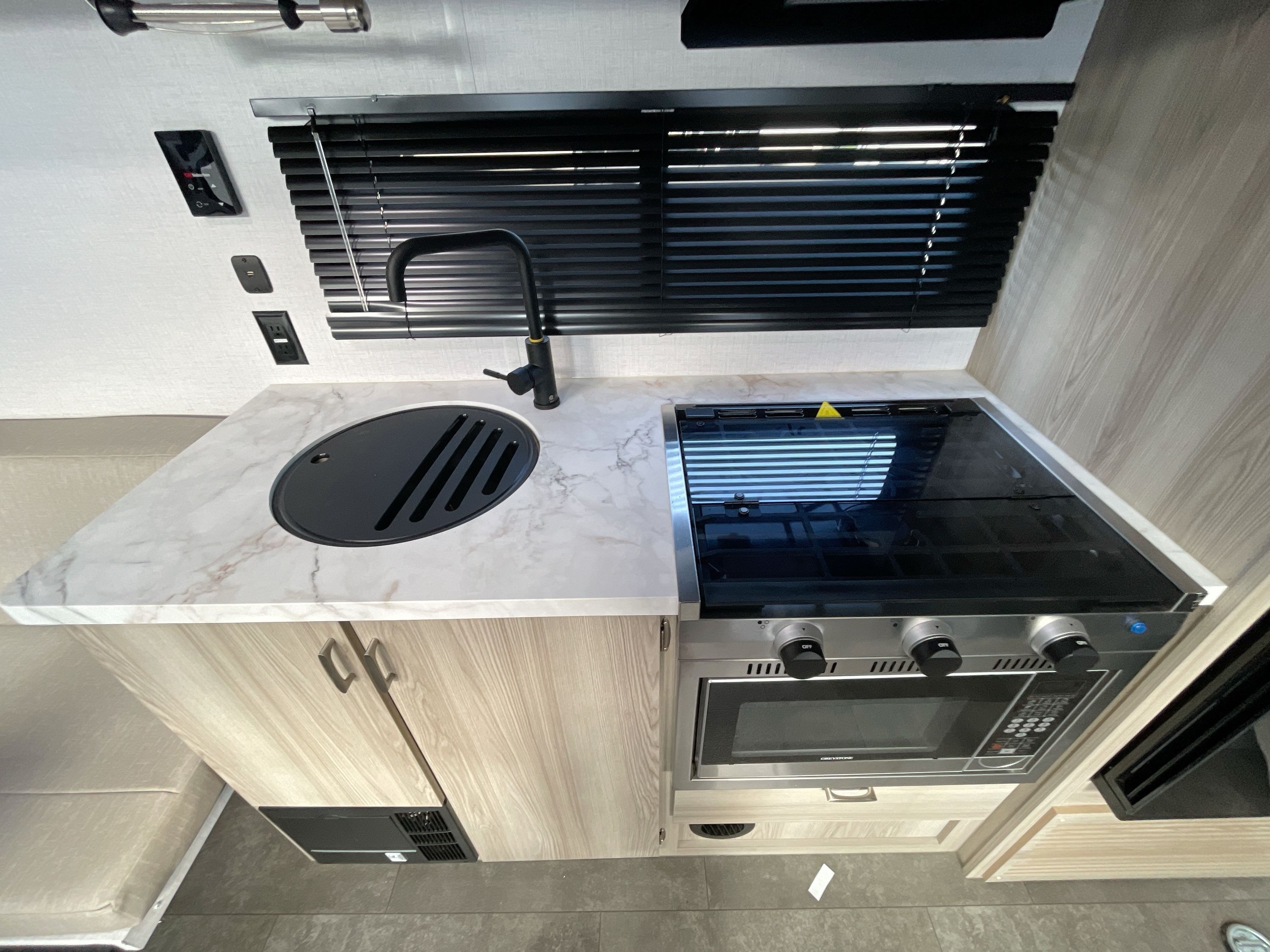 Used 2024 Forest River Salem Fsx KX 260RT For Sale in Rossford, OH ...