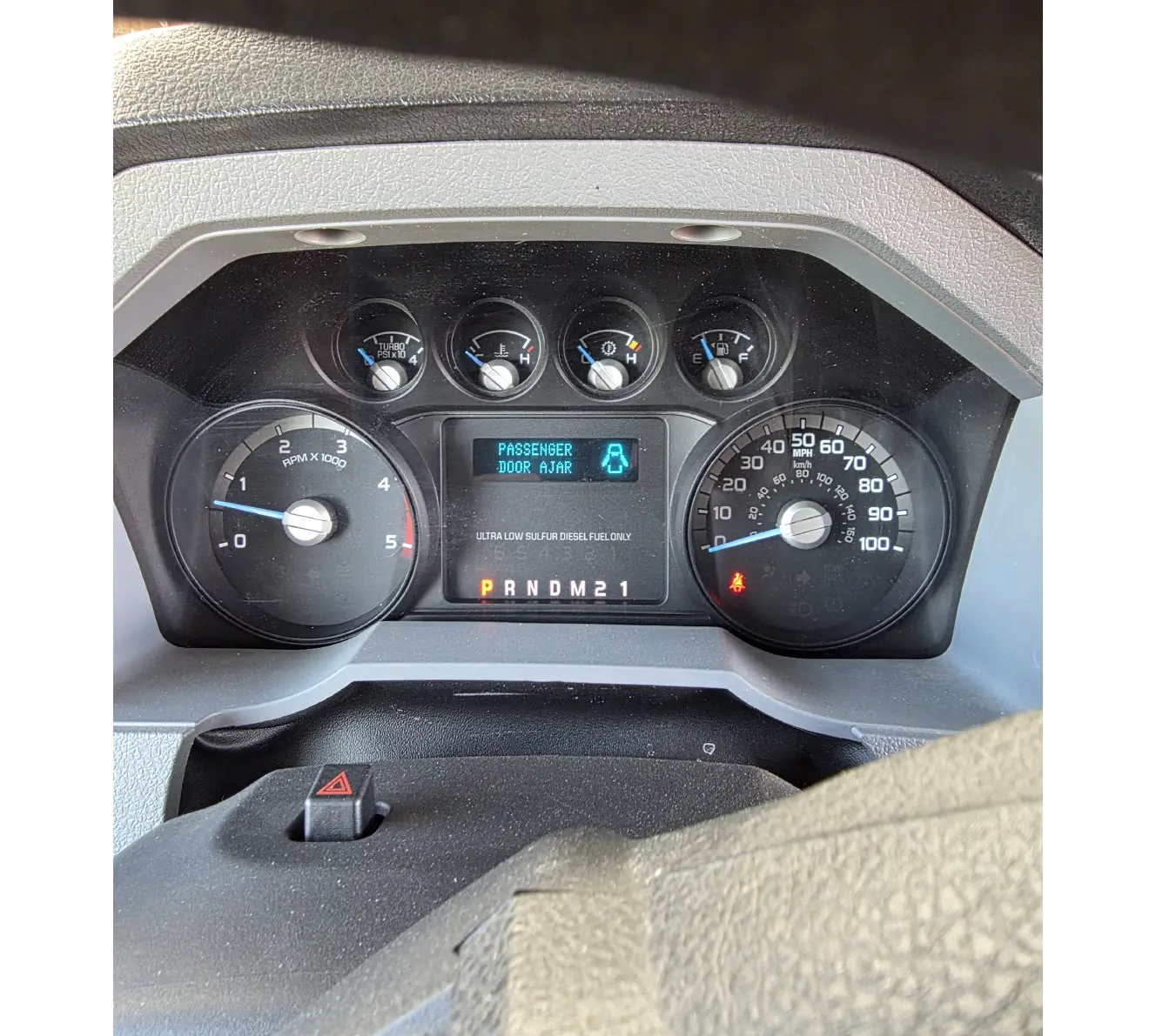 Used 2014 Thor Motor Coach Chateau 33sw in Box Elder, SD - 5038078723 ...
