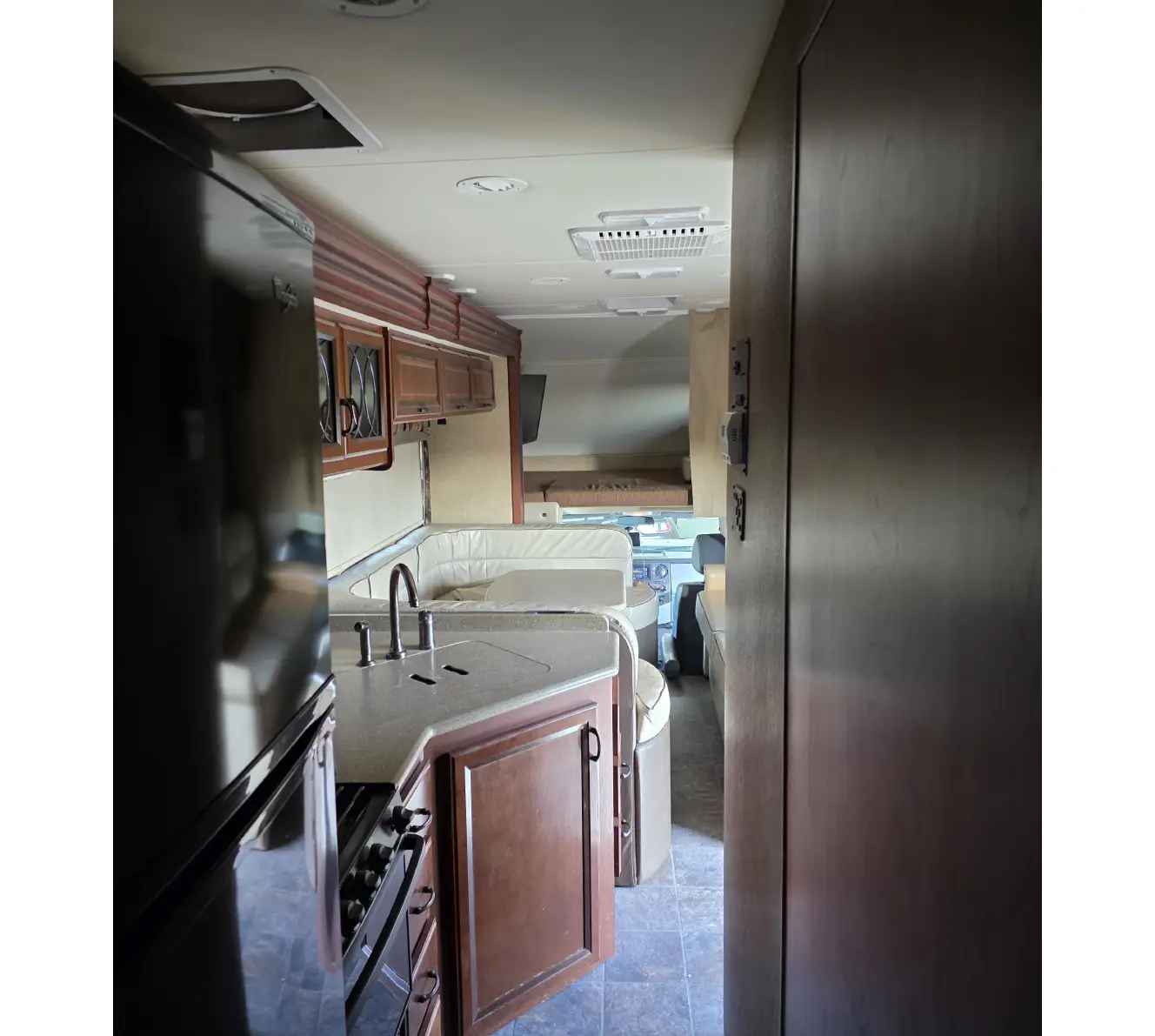 Used 2014 Thor Motor Coach Chateau 33sw in Box Elder, SD - 5038078723 ...