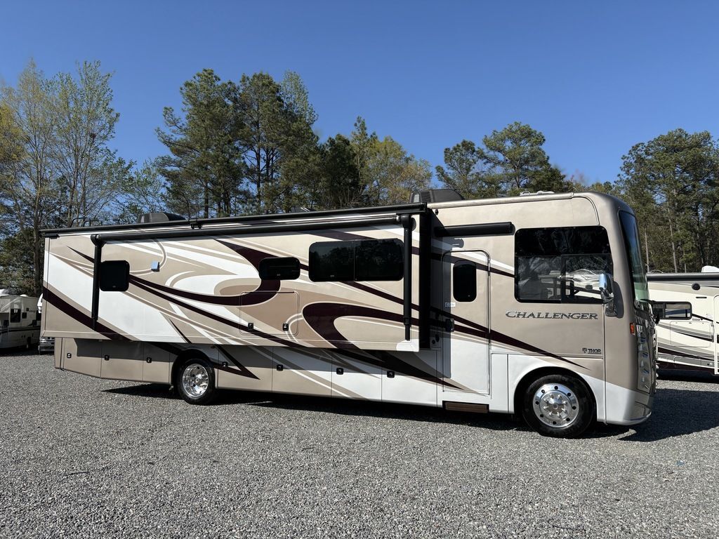 Used 2020 Thor Motor Coach Challenger 35MQ For Sale in Ashland, VA ...