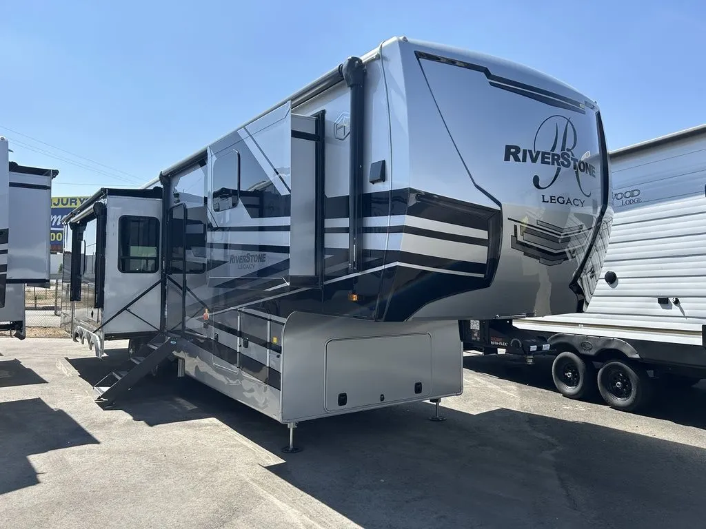 Forest River Riverstone 442MC RVs For Sale - RV Trader