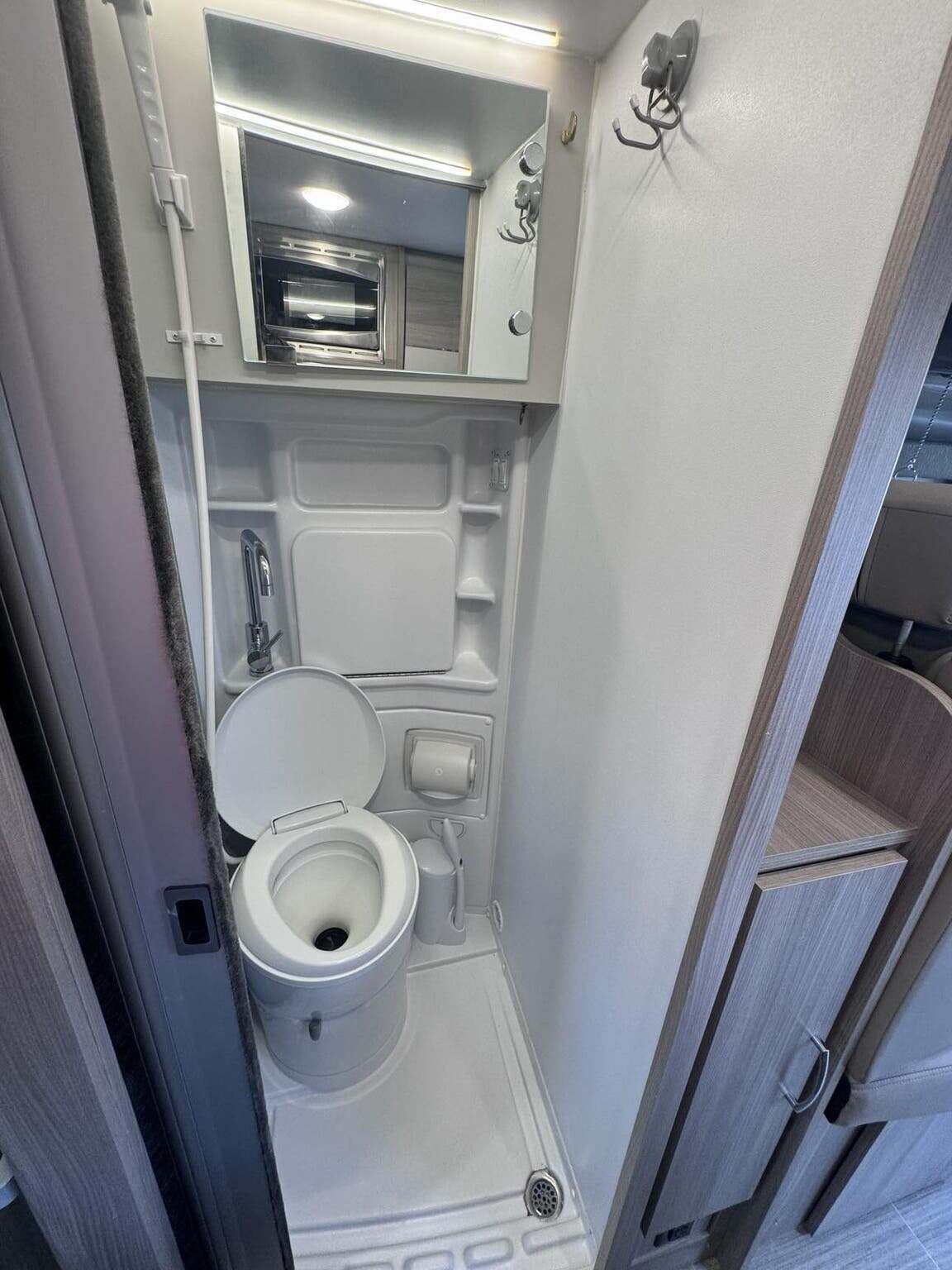 Used 2022 Thor Motor Coach Sequence 20A For Sale in Hot Springs, AR ...