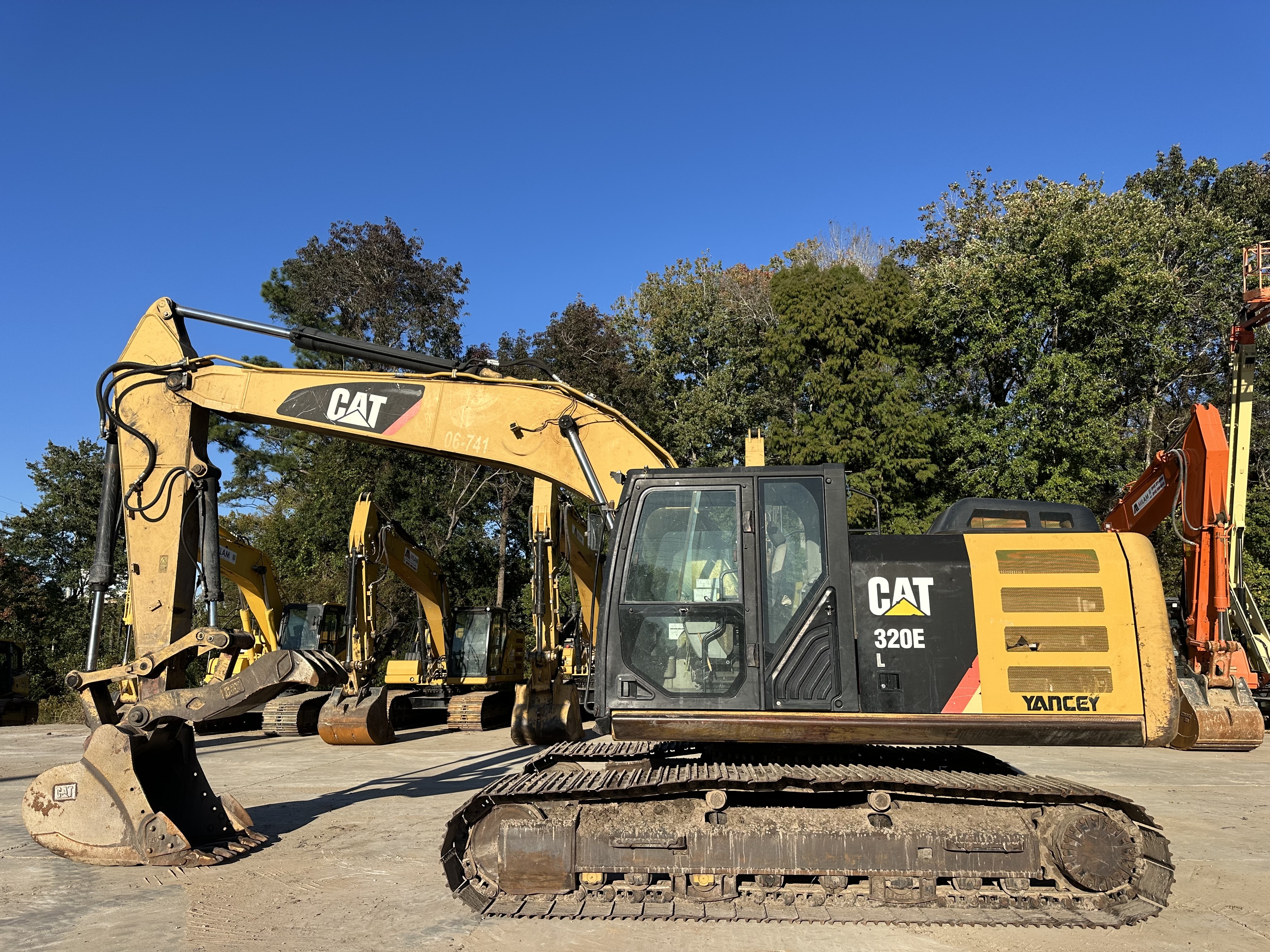 Caterpillar Excavators Equipment listings For Sale Near Mazeppa, North ...