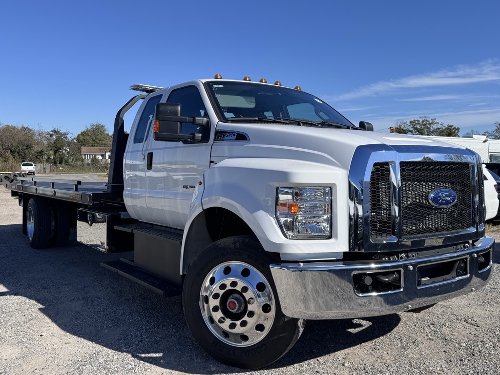 Used 2025 Ford F750 For Sale in Inwood, NY - 5038211293 - Commercial ...