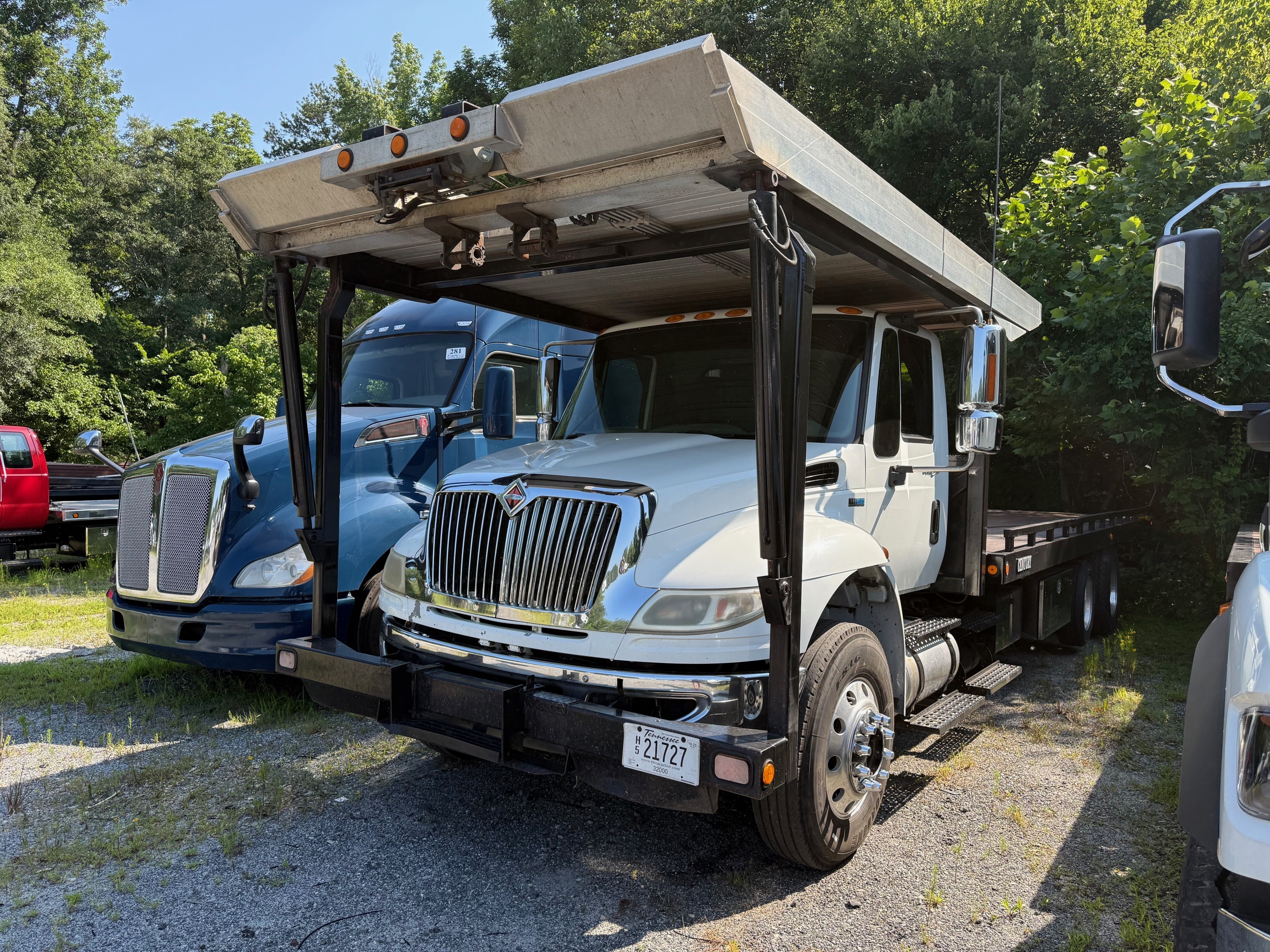 Class 7 Rollback Tow Truck For Sale Near Clarksville, TN - Commercial ...