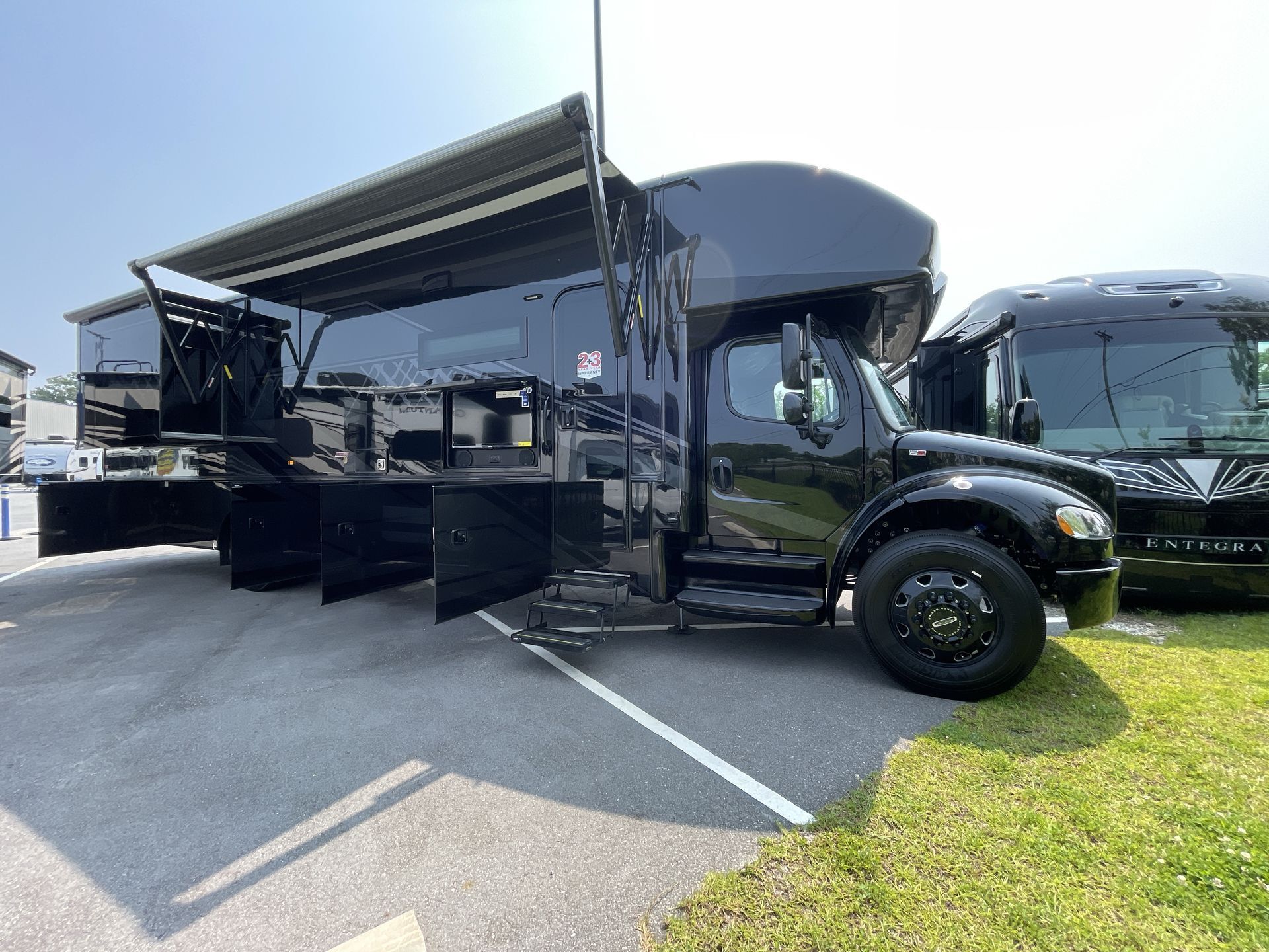 New 2026 Thor Motor Coach Tiburon 24FB For Sale in San Marcos, CA ...