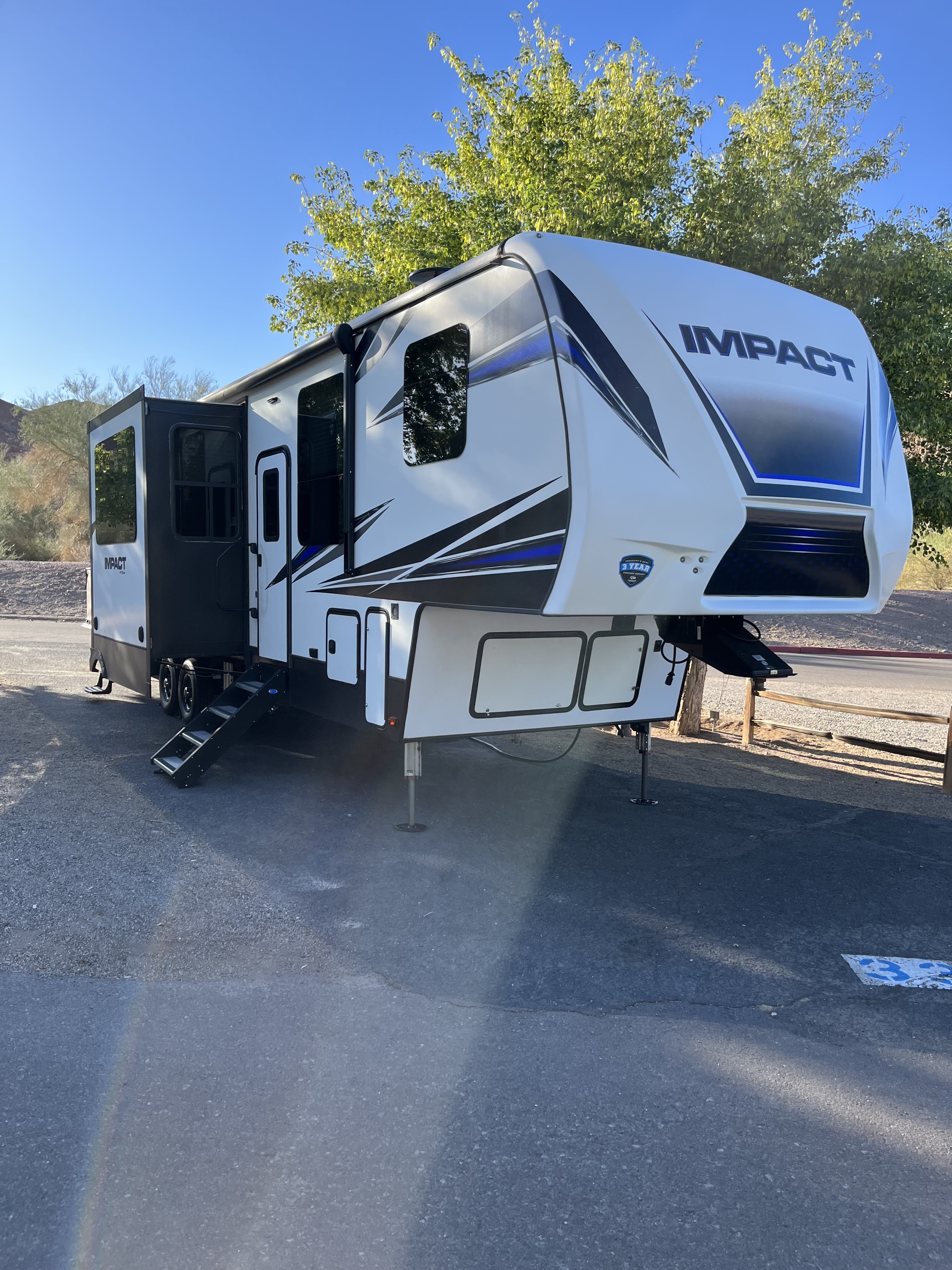 Used 2018 Keystone Impact 367 in Lake Havasu City, AZ - 5038271368 - RV ...