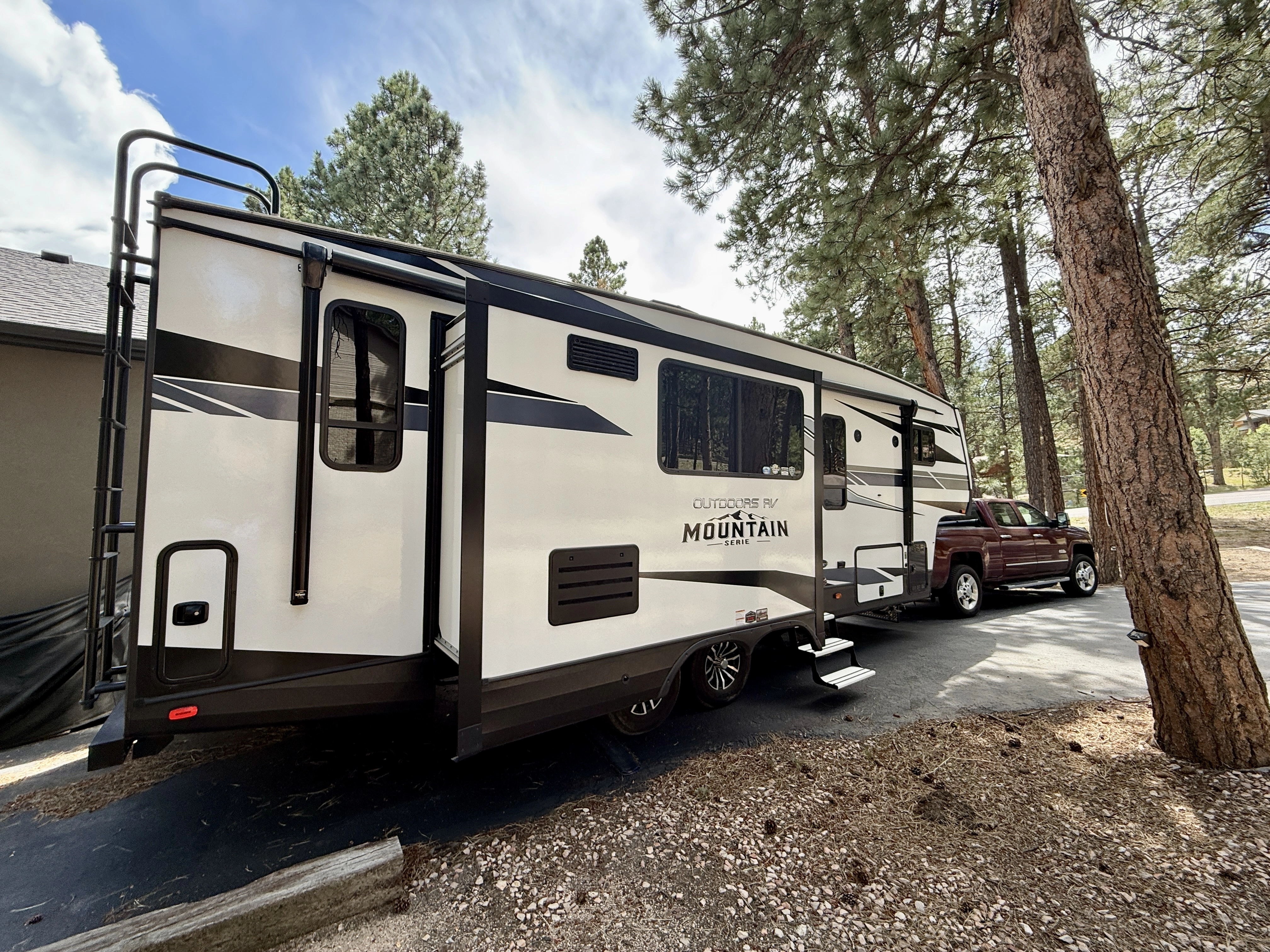 Outdoors RV Manufacturing Glacier Peak RVs For Sale - RV Trader