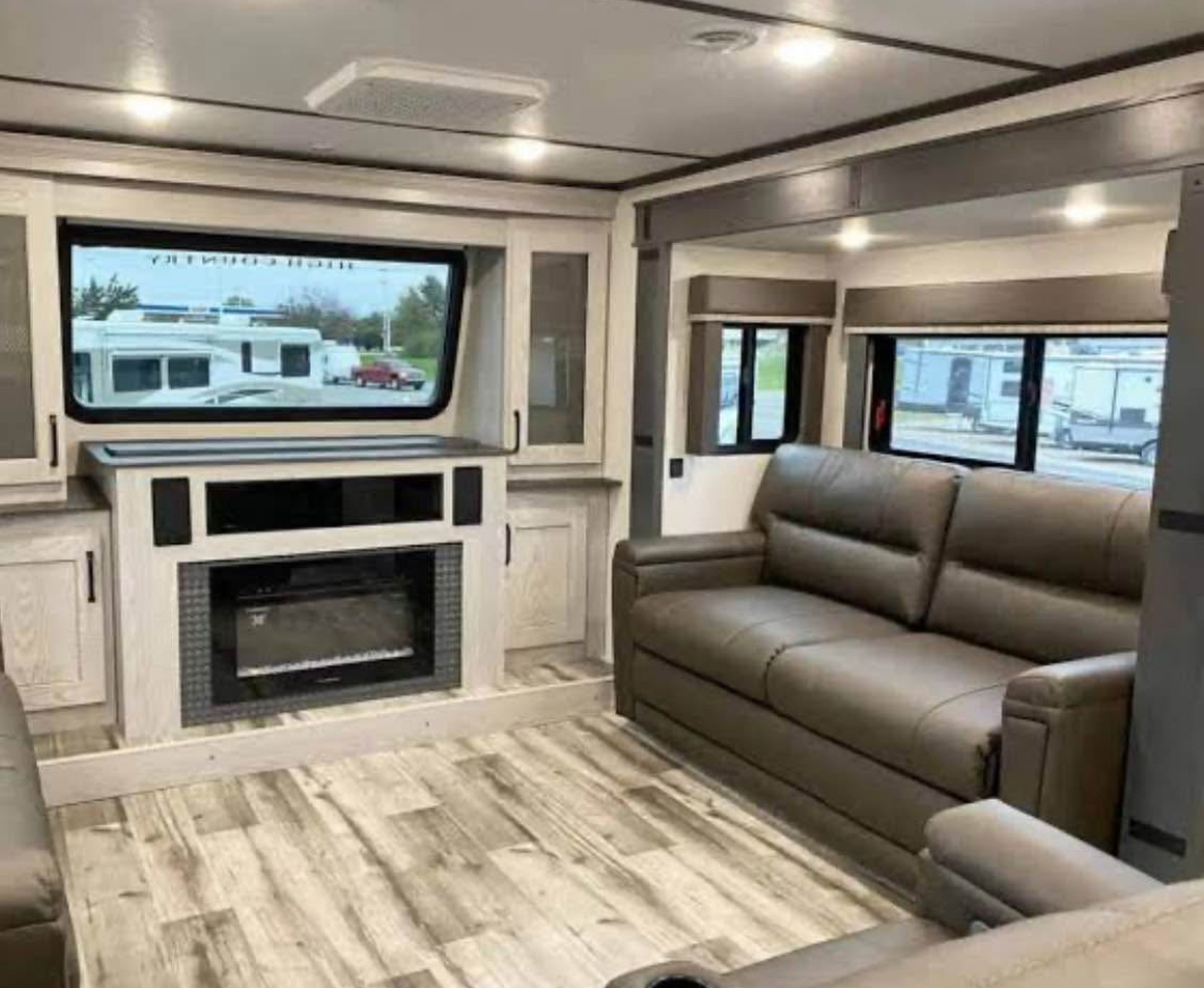 Fifth Wheel RVs - Fifth Wheels For Sale Near 33311 - RV Trader