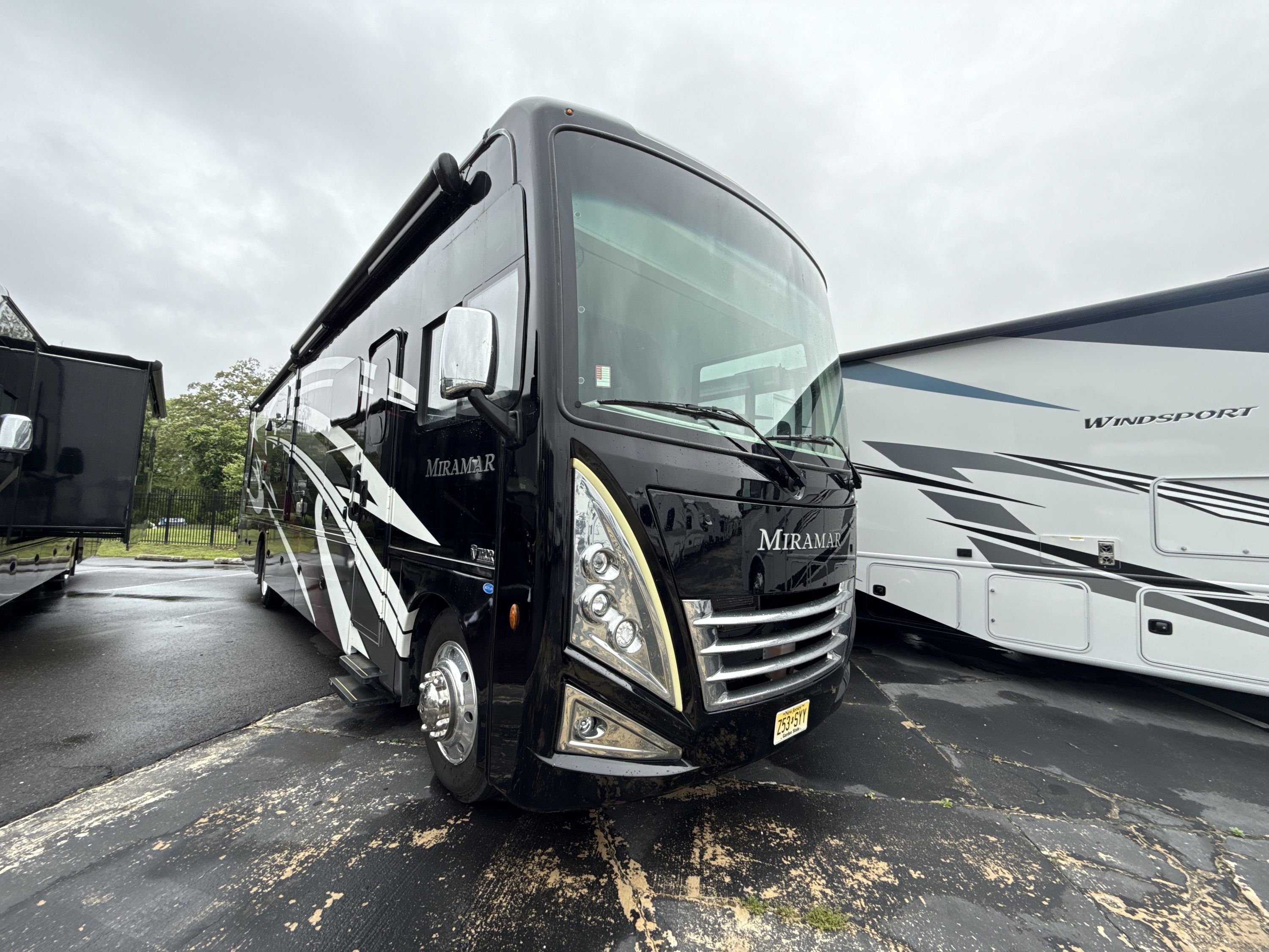 Thor Motor Coach Miramar RVs For Sale near Milford, DE - RV Trader
