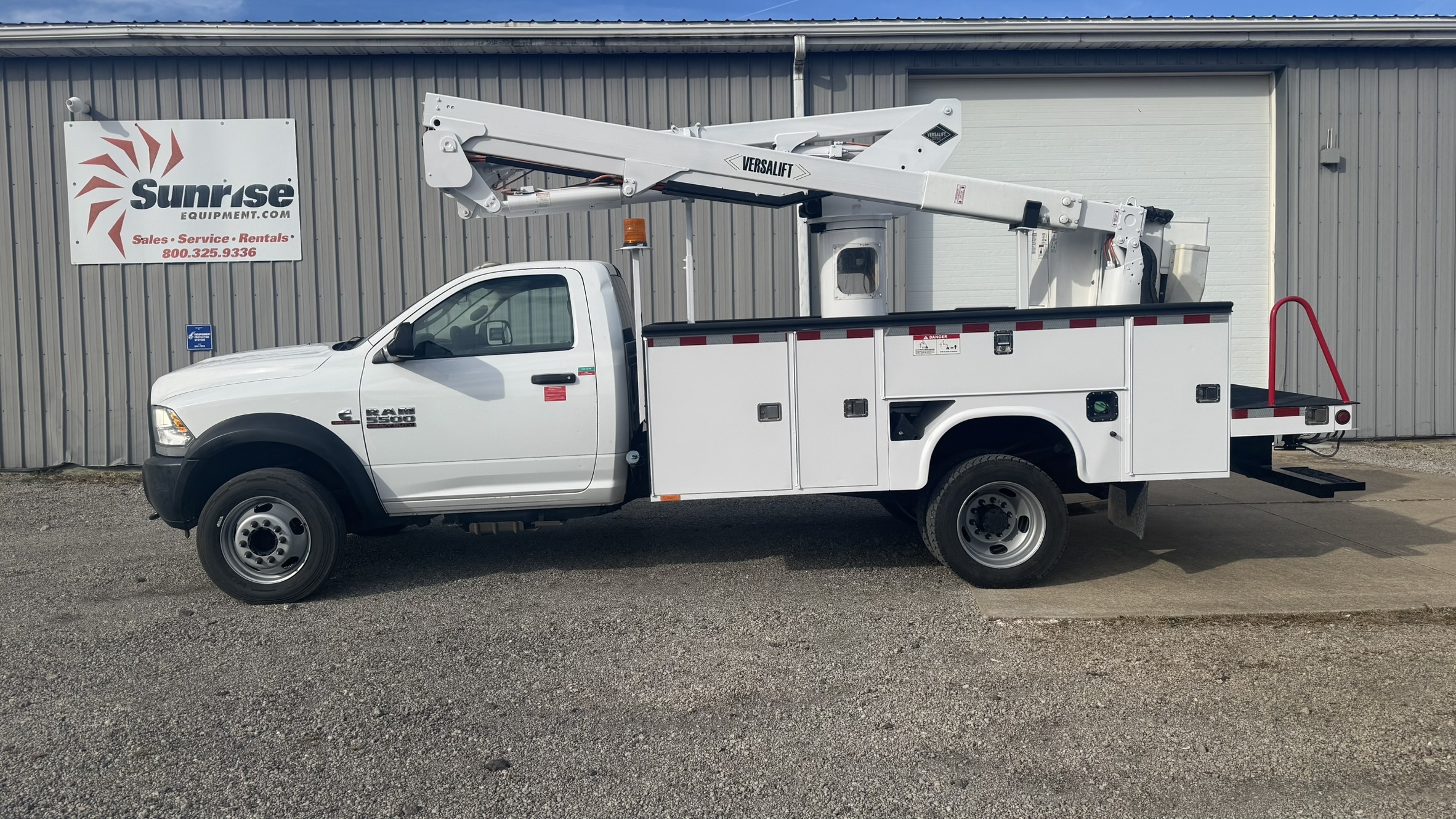 Versalift Bucket Truck - Boom Truck For Sale Near West Bradford, PA ...