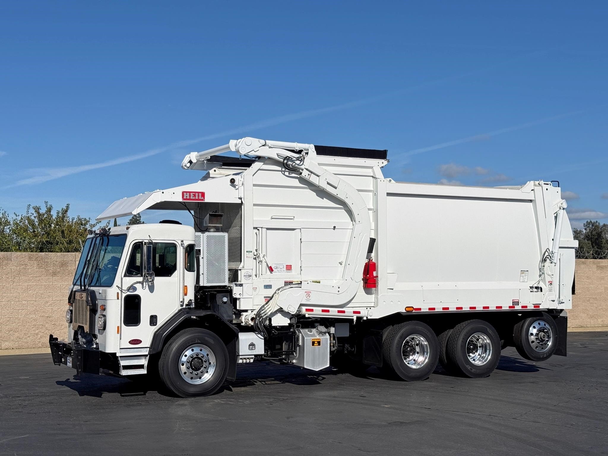 2020 Peterbilt - Used 2020 PETERBILT Garbage Truck Sacramento, CA