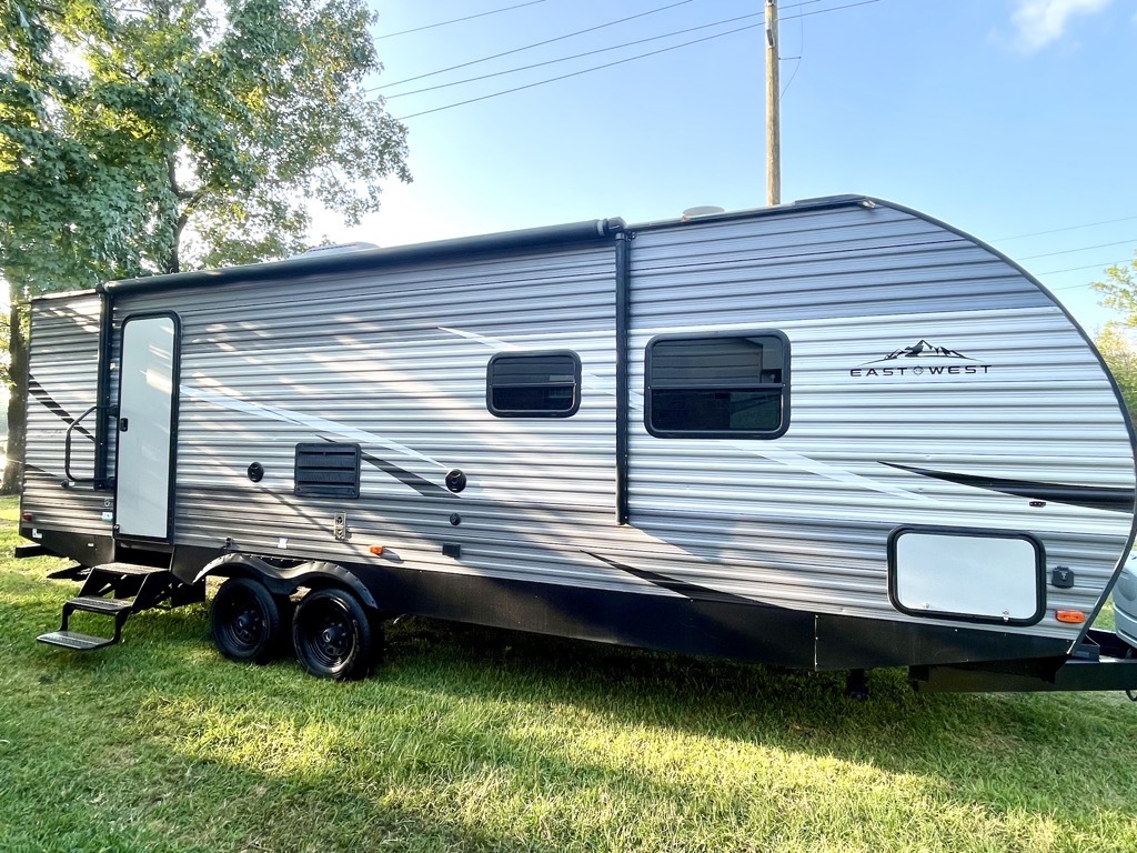 East To West RVs For Sale near Fort Wolters, TX - RV Trader