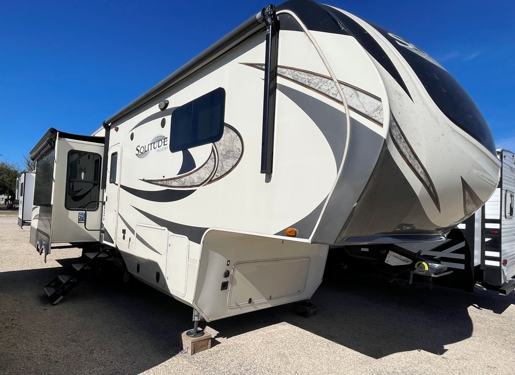 Used 2018 Grand Design Solitude 310GK For Sale in KerRVille, TX ...