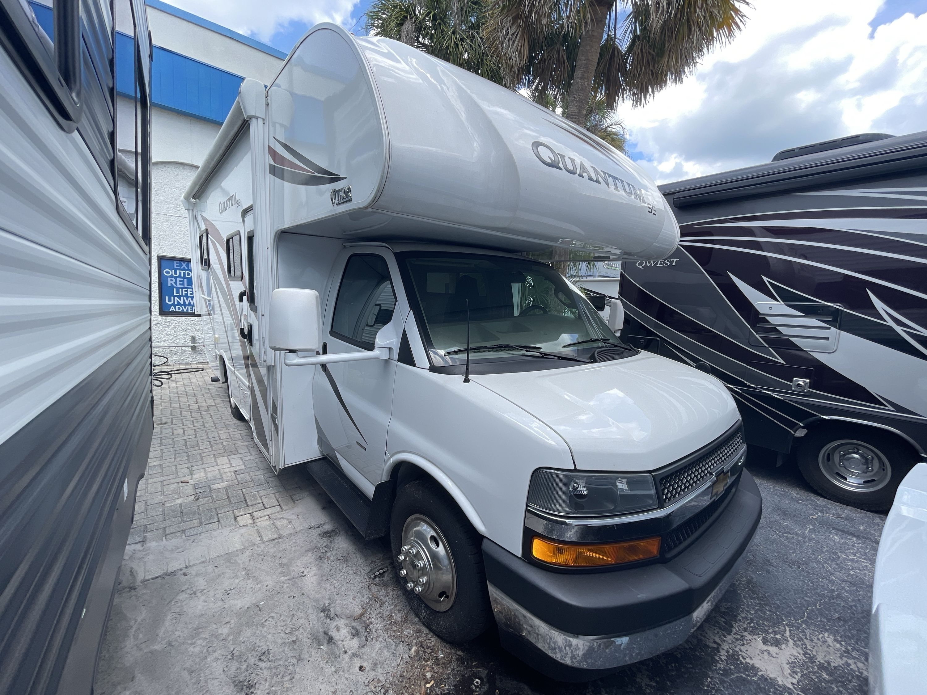 Thor Motor Coach Quantum Se RVs For Sale near Winter Springs, FL - RV ...