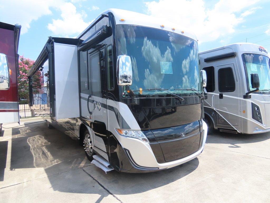 Tiffin Motorhomes RVs For Sale near Lomax, TX - RV Trader