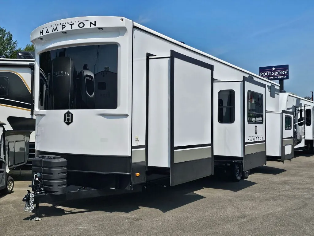 Crossroads Hampton RVs For Sale - RV Trader