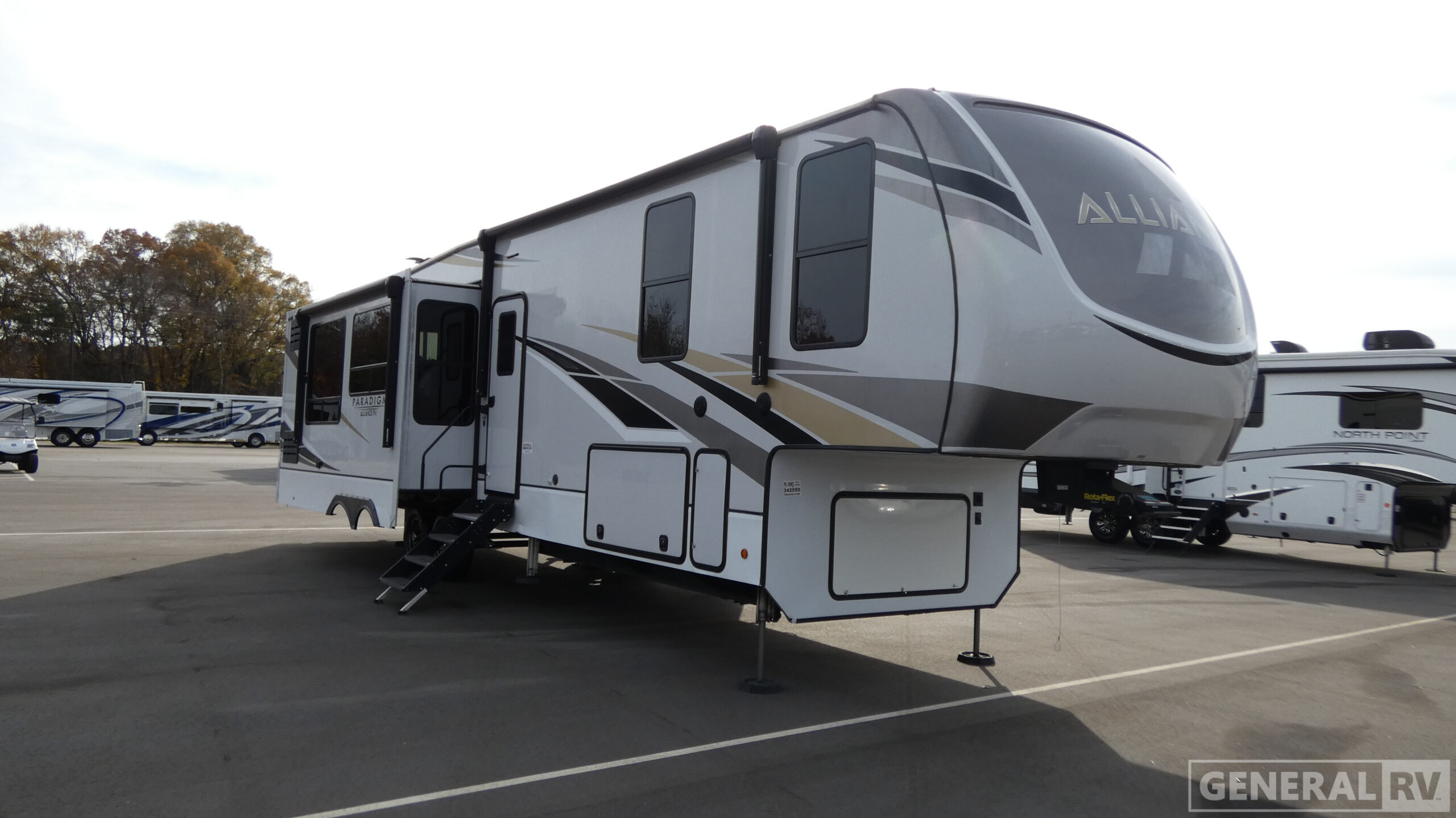 Alliance RV Paradigm Fifth Wheels For Sale near Palmdale, PA - RV Trader