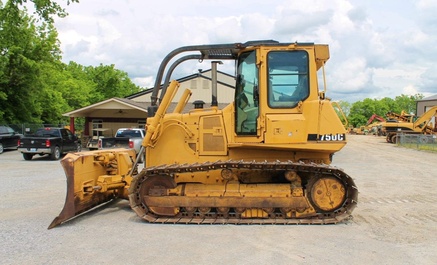 Used Deere 750C For Sale in Pleasureville, KY - 5036369022 - Equipment ...