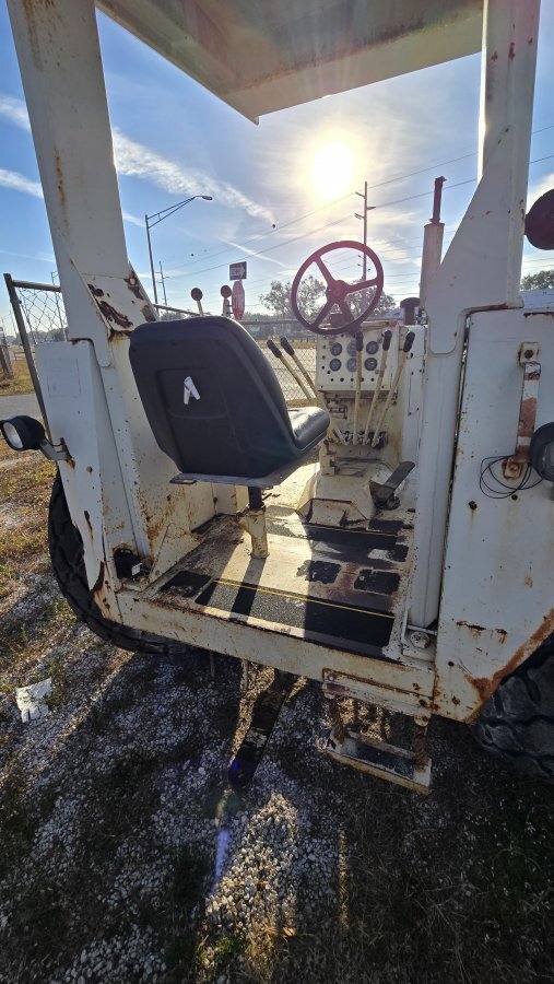 Used 1991 Huber M850A For Sale in Miami, FL - 5038631151 - Equipment Trader