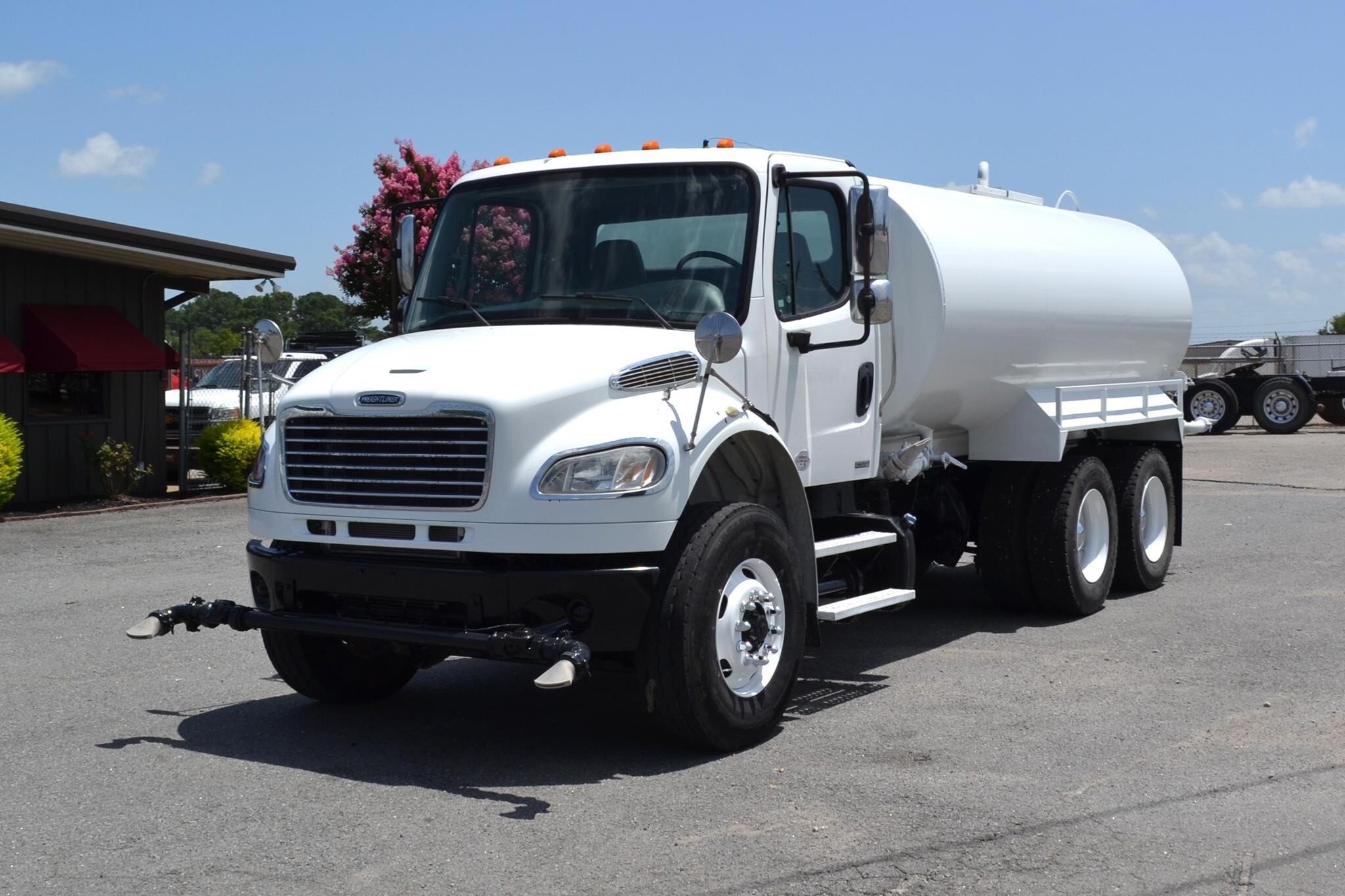 Spray Trucks For Sale Near 77304 - Commercial Truck Trader