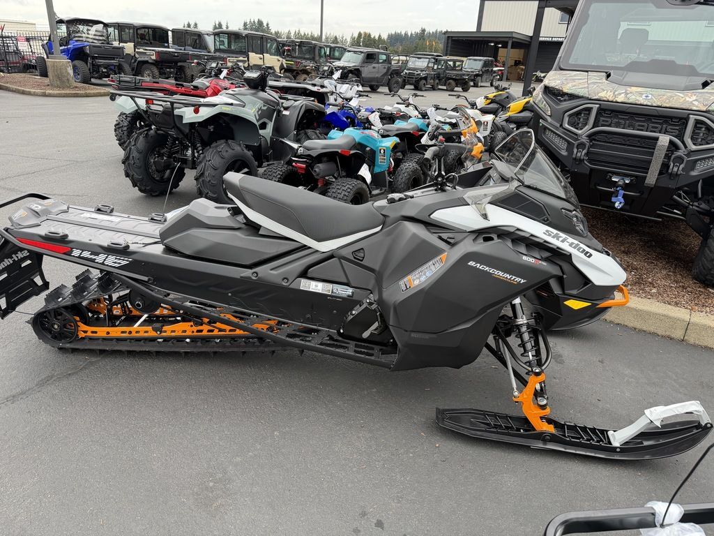 New 2026 Ski-Doo Backcountry Adrenaline® Powdermax 2.0_Gr 600R E-Tec ...