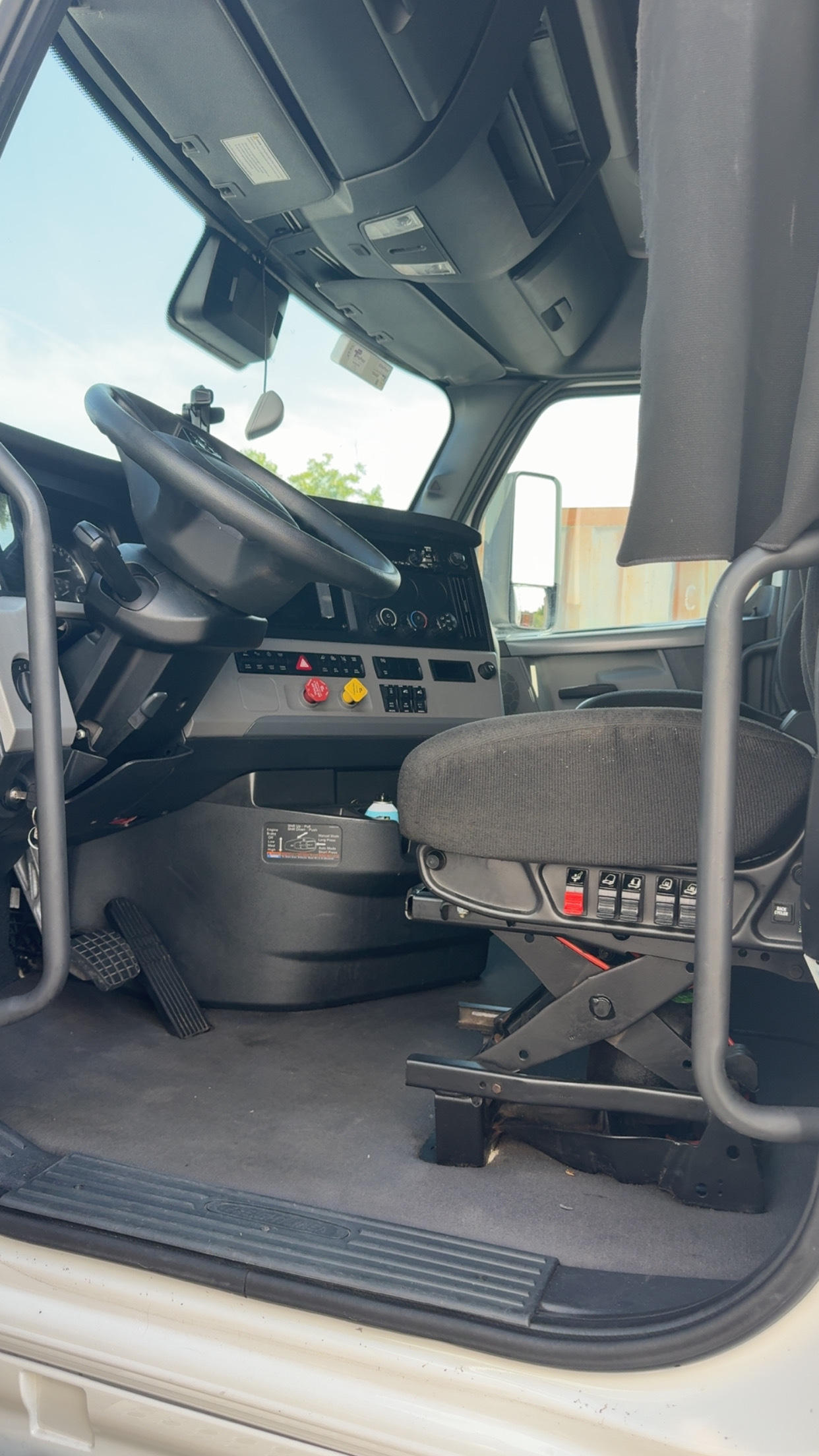 Used 2008-Any Freightliner Cascadia Trucks For Sale - Commercial Truck ...