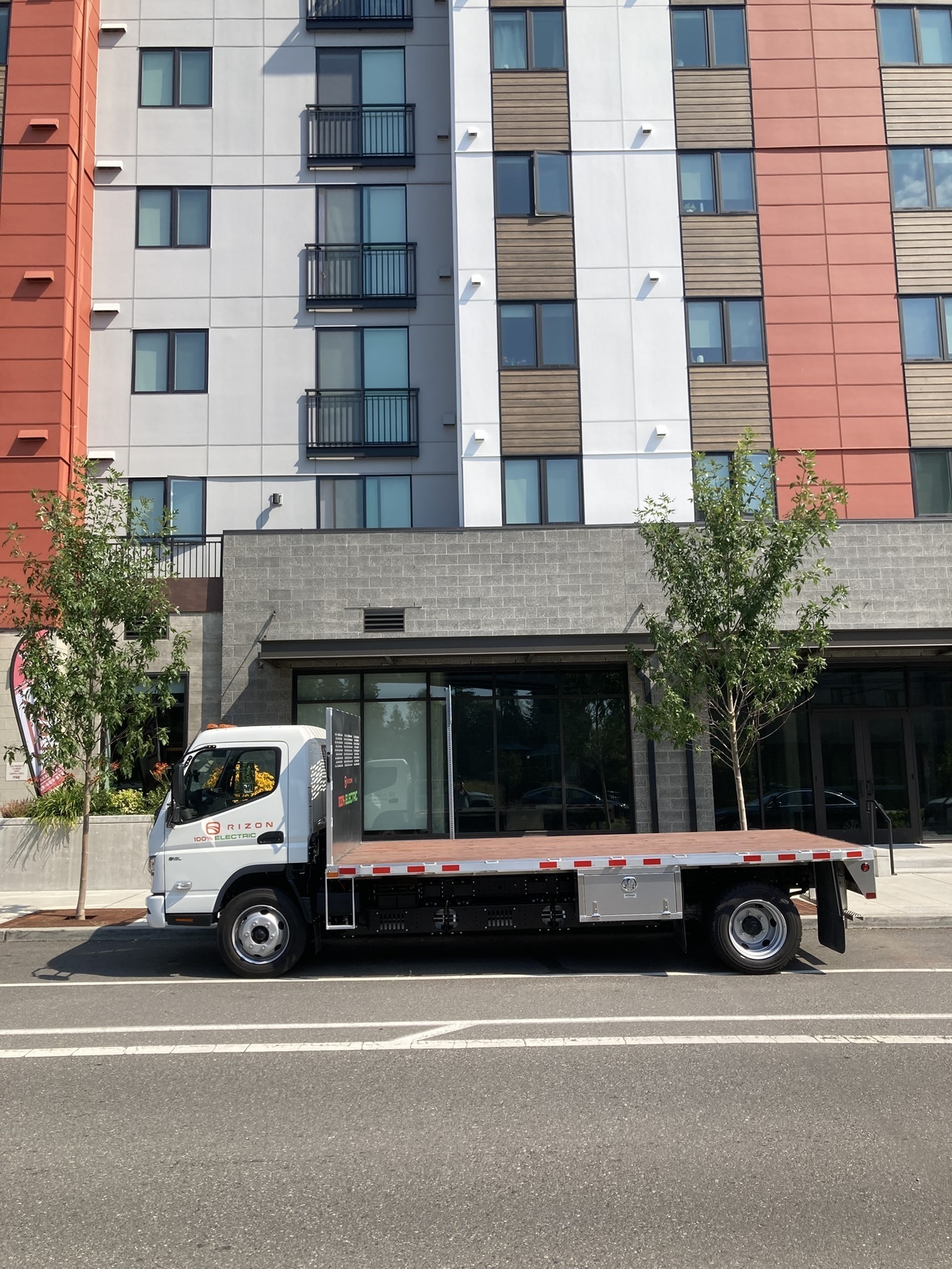 New 2024 Rizon 18L For Sale in Whittier, CA - 5038686318 - Commercial ...