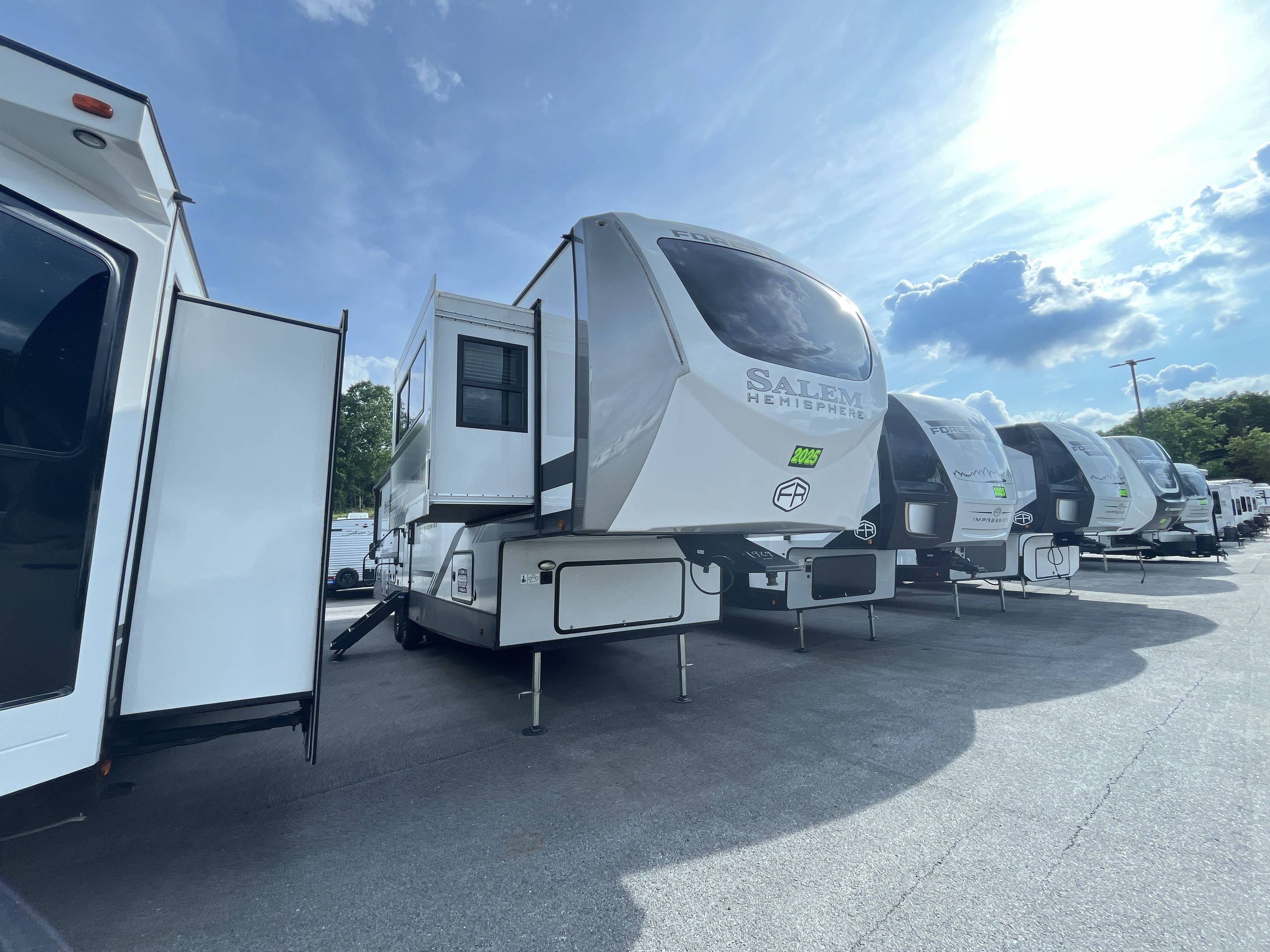 Forest River Salem Fifth Wheels For Sale near East Liberty, TX - RV Trader