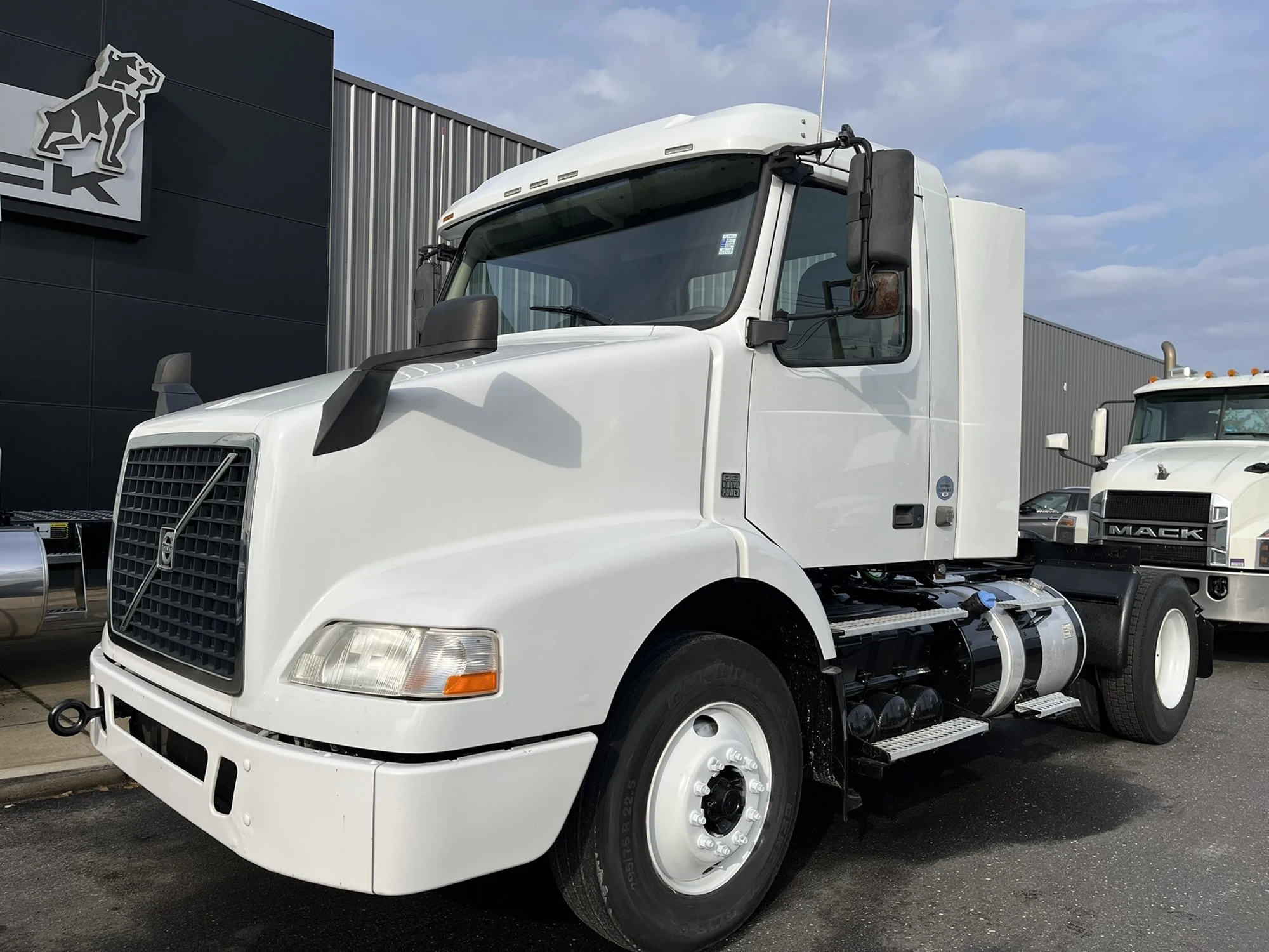 Volvo Vnm Trucks For Sale Near Kennett Square, PA - Commercial Truck Trader