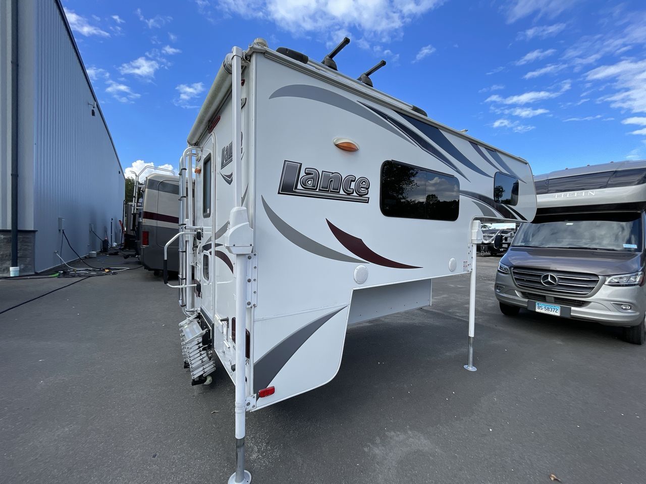 Used 2017 Lance Lance 825 For Sale in Newtown, CT - 5038445026 - RV Trader