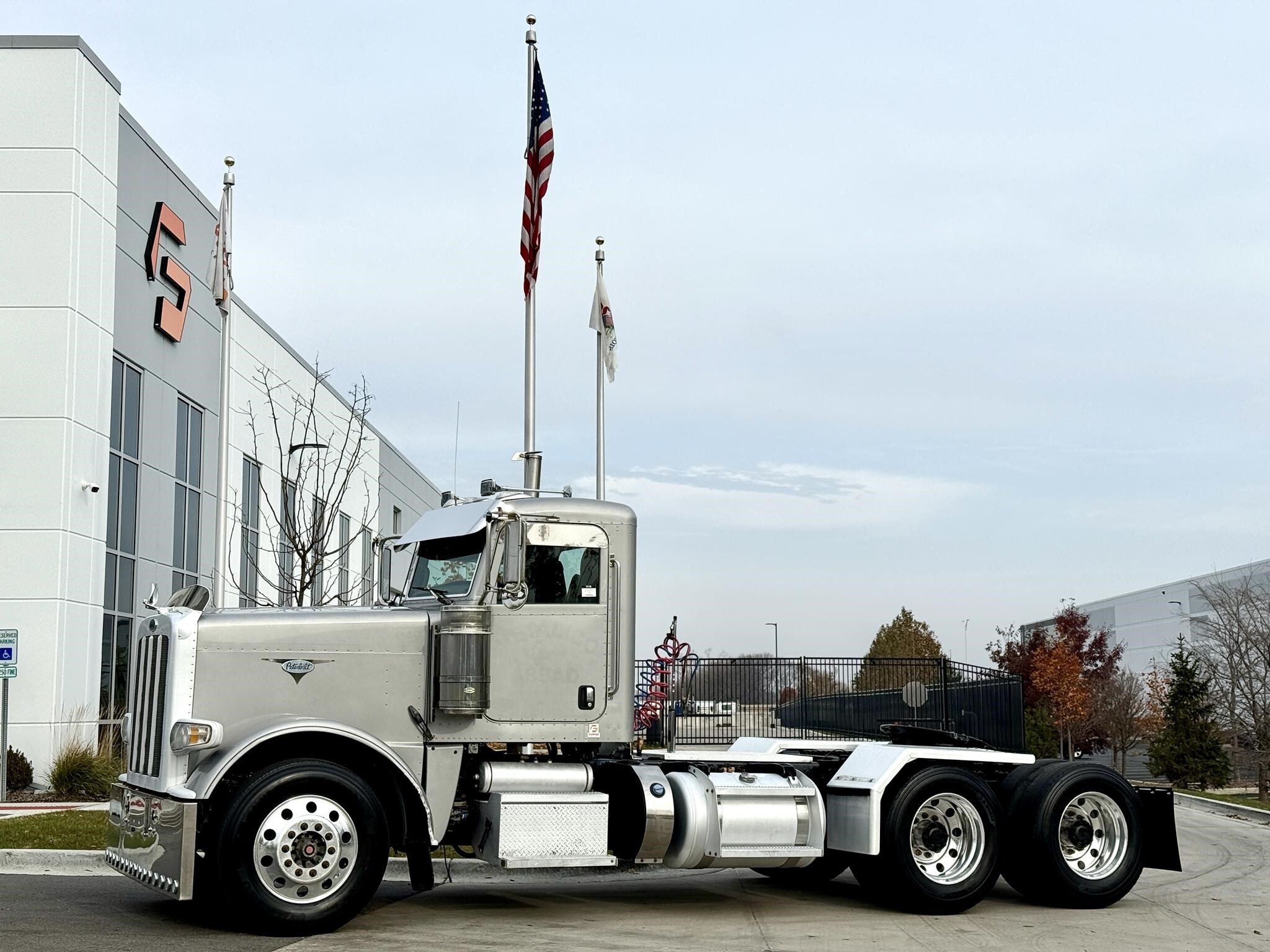 Peterbilt 388 Trucks For Sale Near Clarksville, TN - Commercial Truck ...