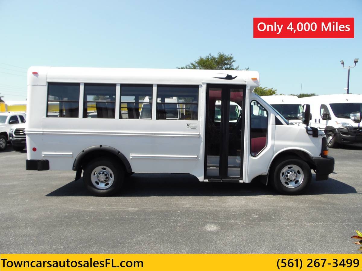 Chevrolet Bus For Sale Near Geneva, FL - Commercial Truck Trader