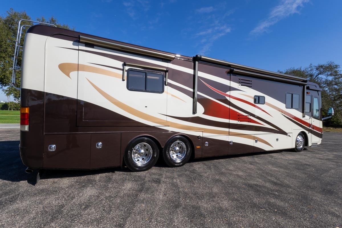 Beaver Class A RVs and Motorhomes For Sale near Buena Ventura Lakes, FL ...