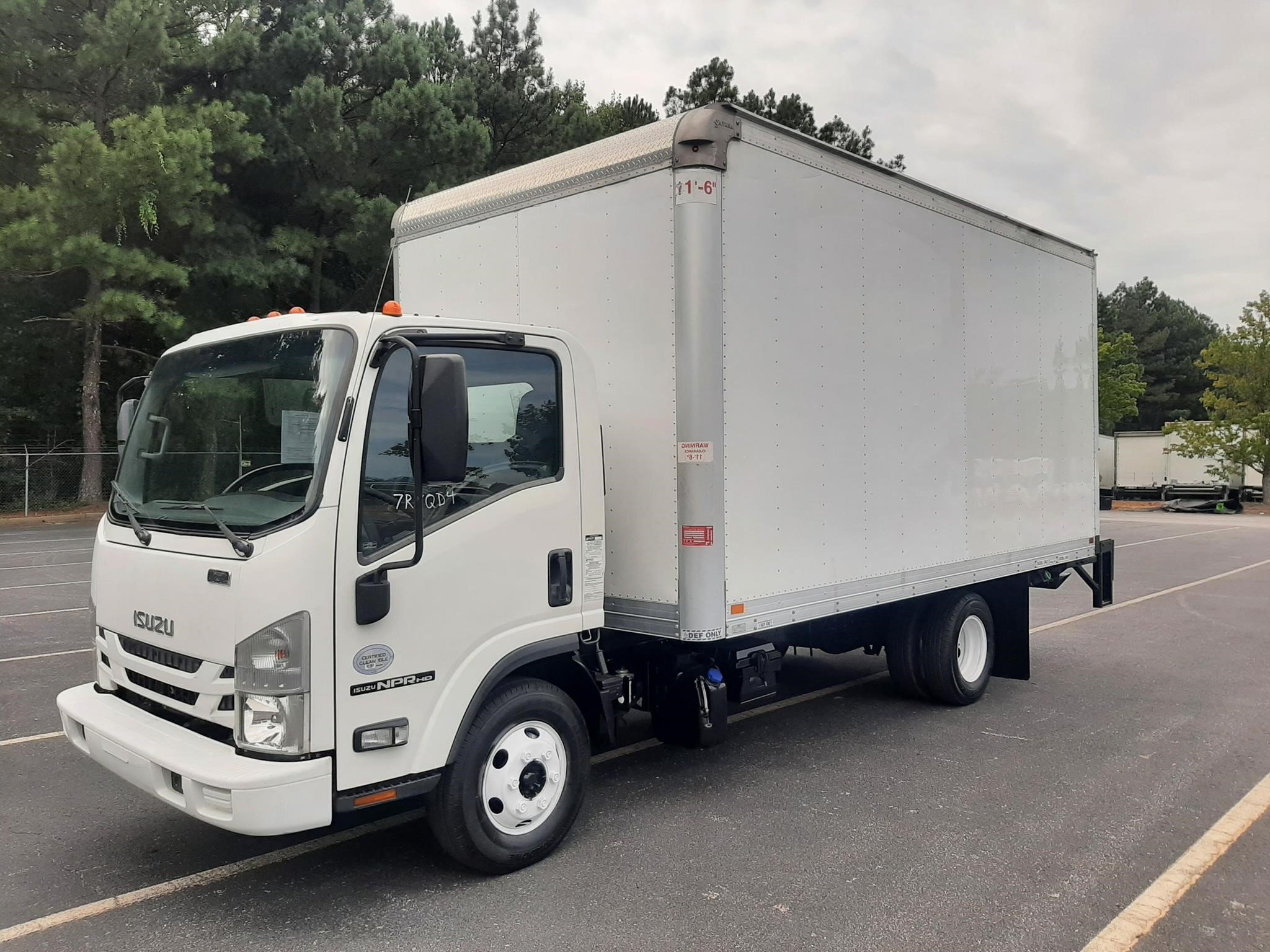 Used 2018 Isuzu Npr For Sale in Hartford, CT - 5038906320 - Commercial ...
