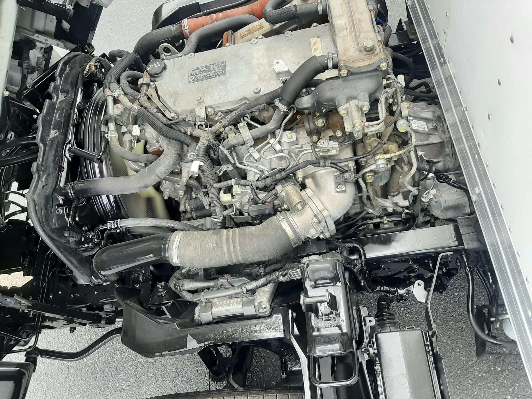 Used 2018 Isuzu Npr For Sale in Hartford, CT - 5038906320 - Commercial ...