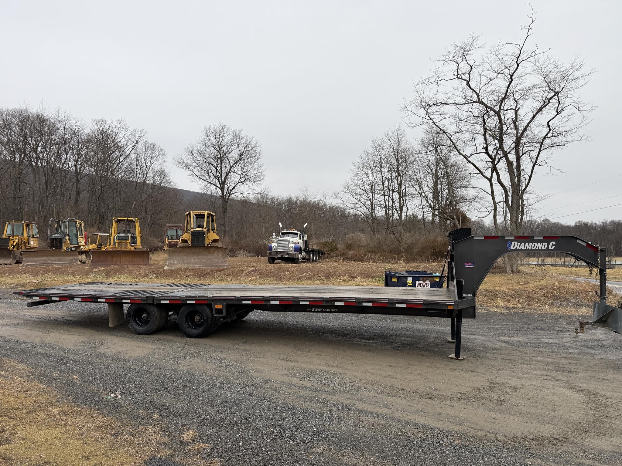 Used 2022 Diamond C 32' Hydraulic Dovetail For Sale in Everett, PA ...