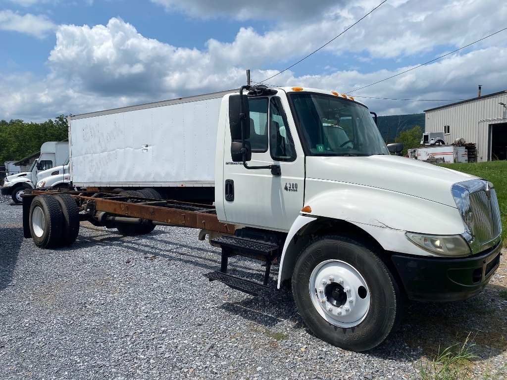 2002 International Class 6 Trucks For Sale - Commercial Truck Trader