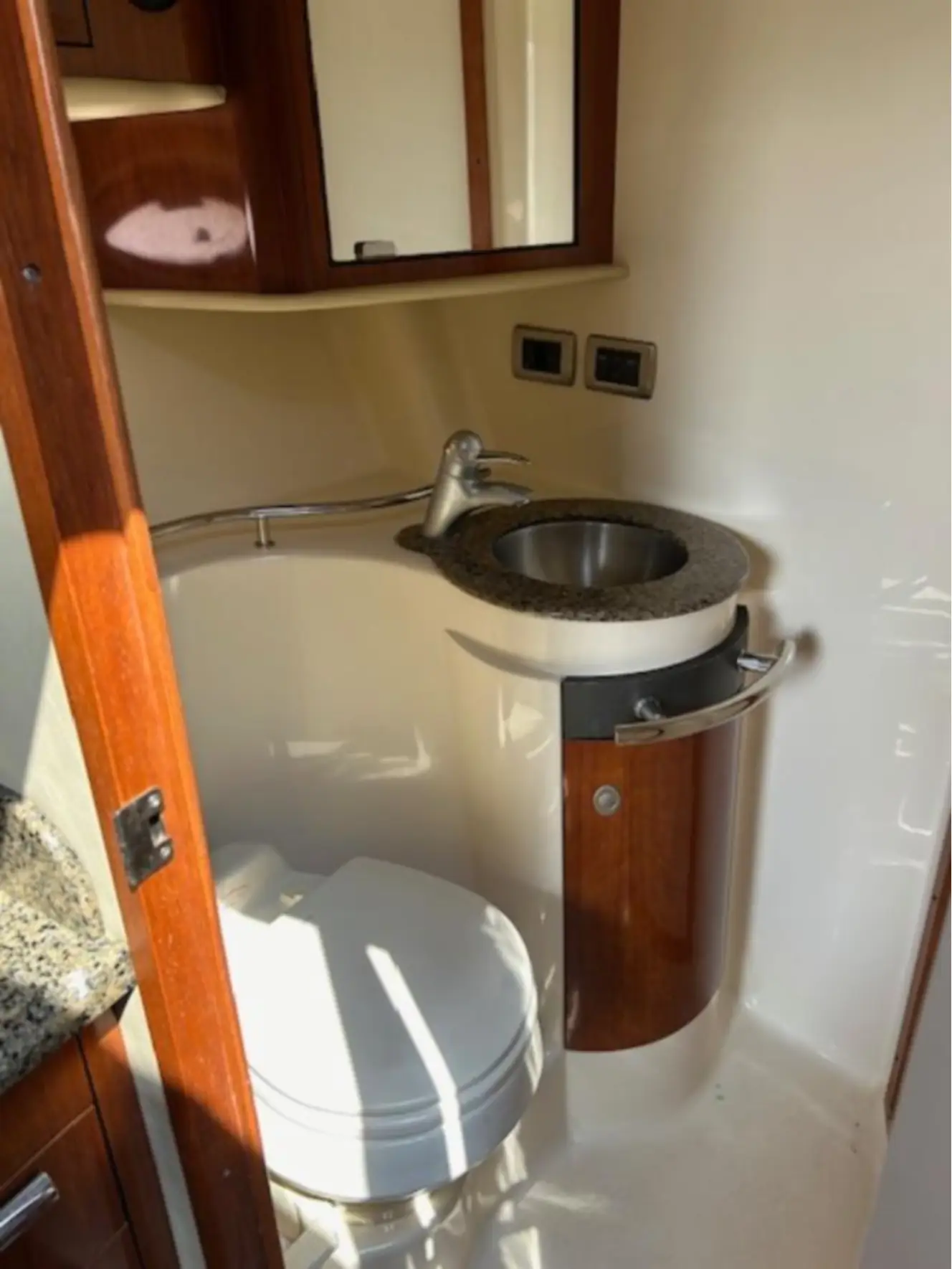 Used 2005 Sea Ray 390 390 For Sale in Prescott, WI - 5038924642 - Boatmart