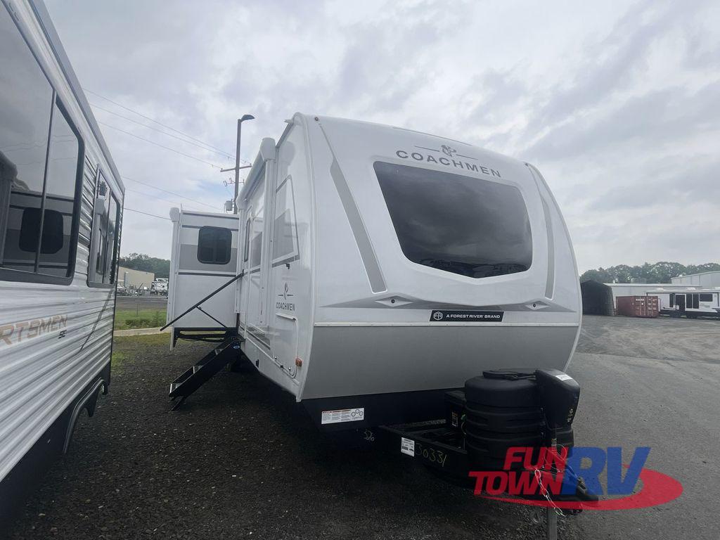 2025 Coachmen Freedom Express Ultra Lite 326BHDS RVs for sale - RV Trader