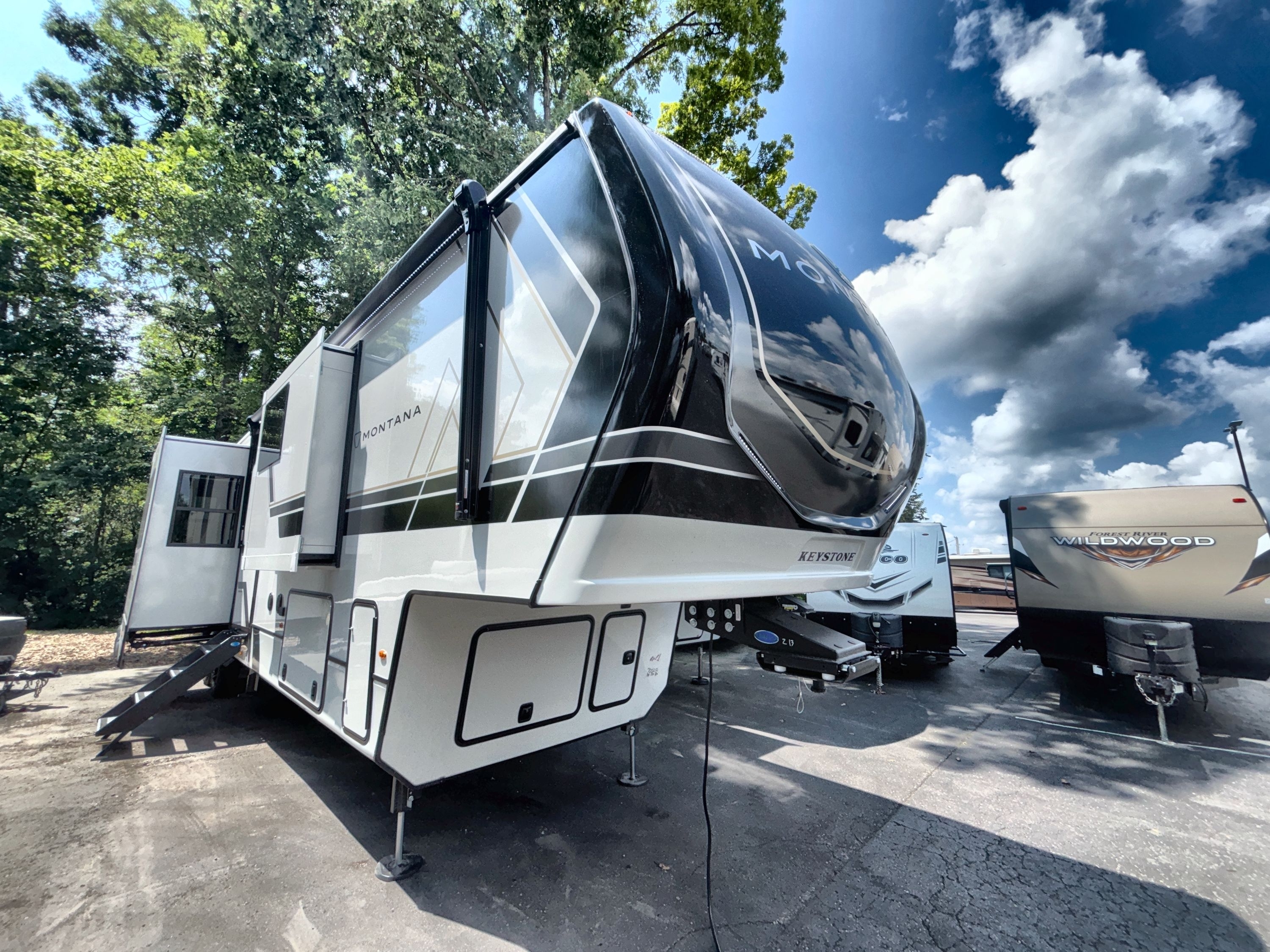 Keystone Montana 3901RK RVs For Sale near Algonac, MI - RV Trader