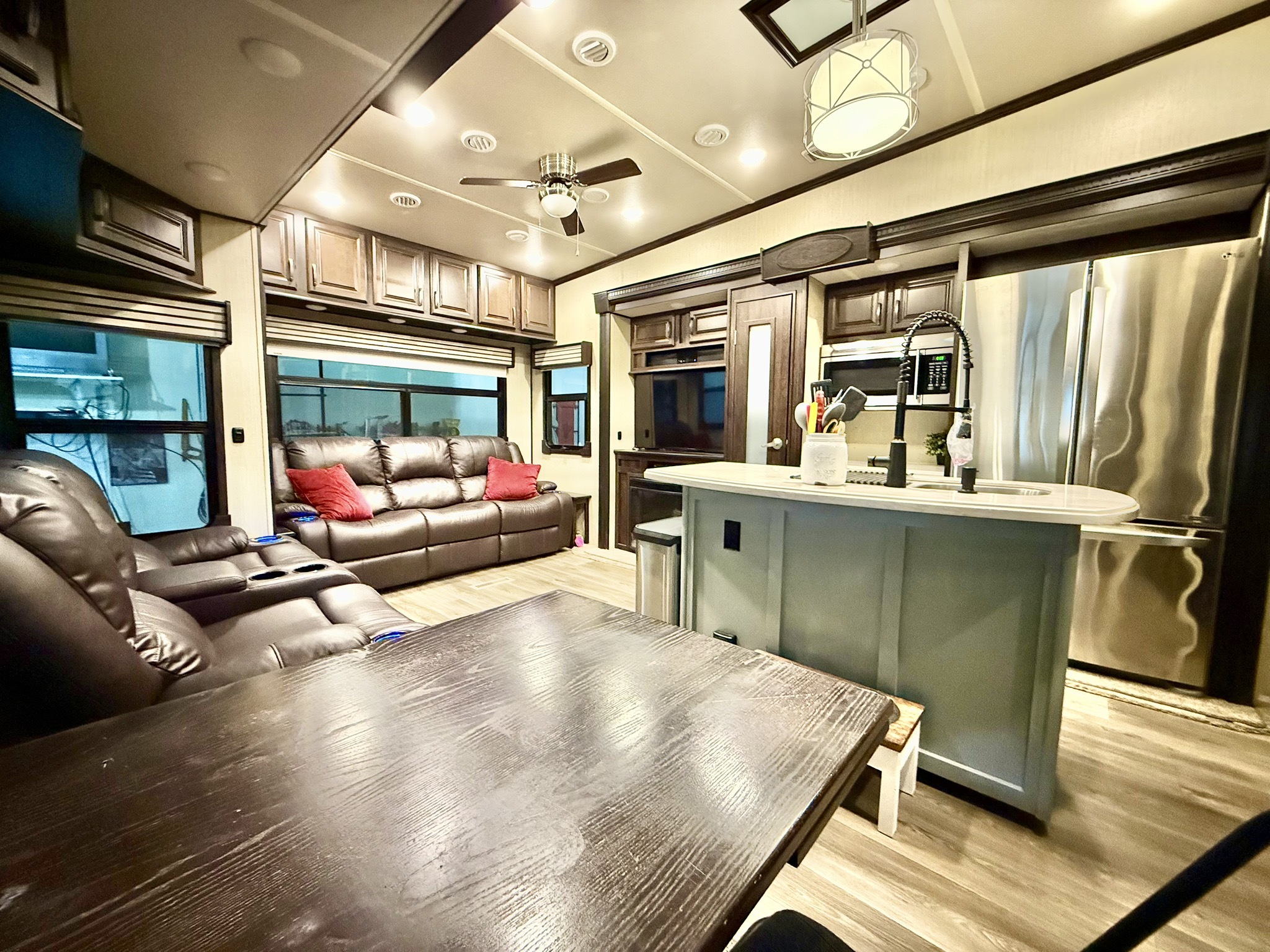 Palomino Columbus RVs For Sale near East Gillespie, IL - RV Trader