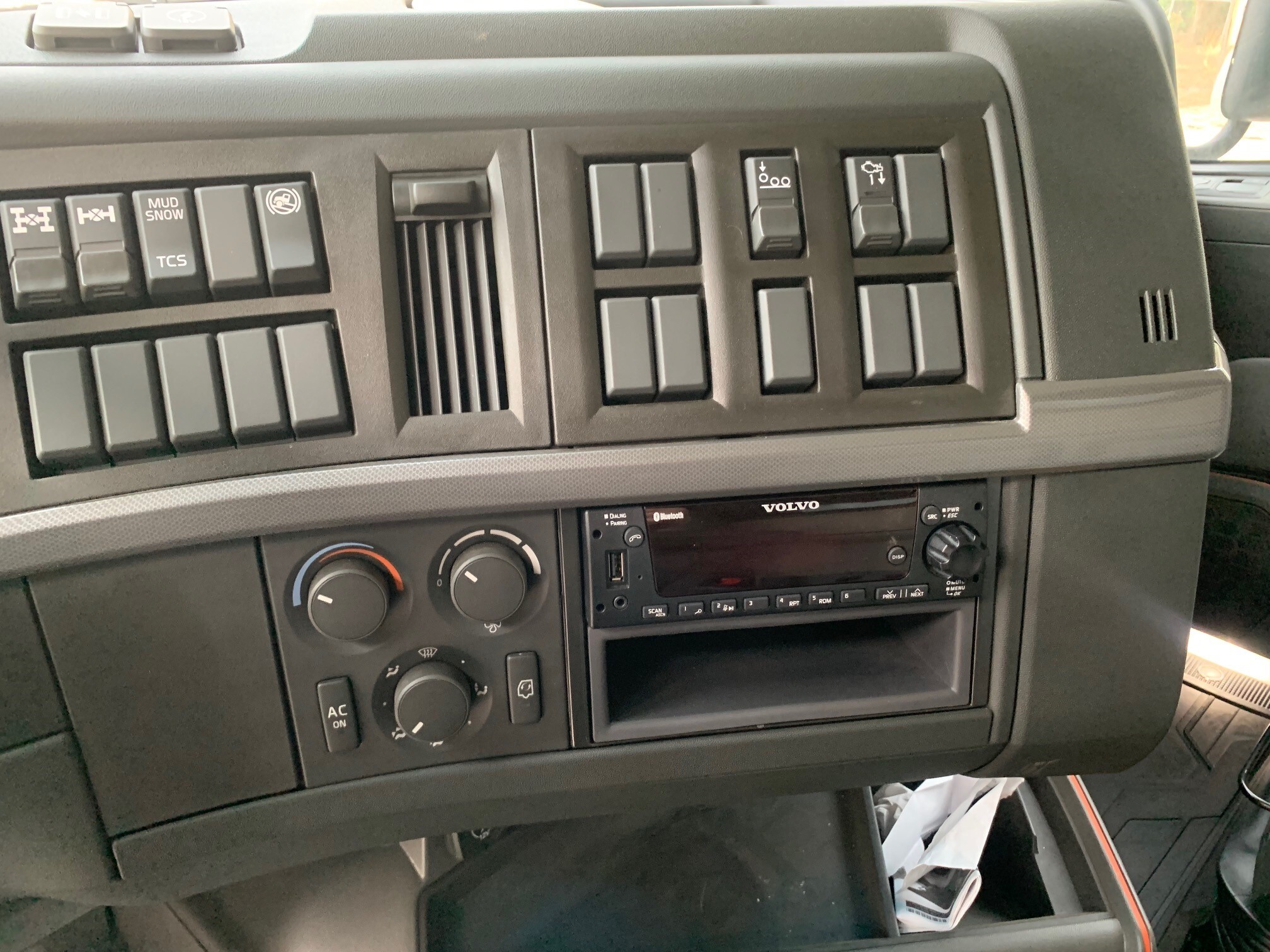 New 2026 Volvo Vhd For Sale in Florence, SC - 5038981737 - Commercial ...