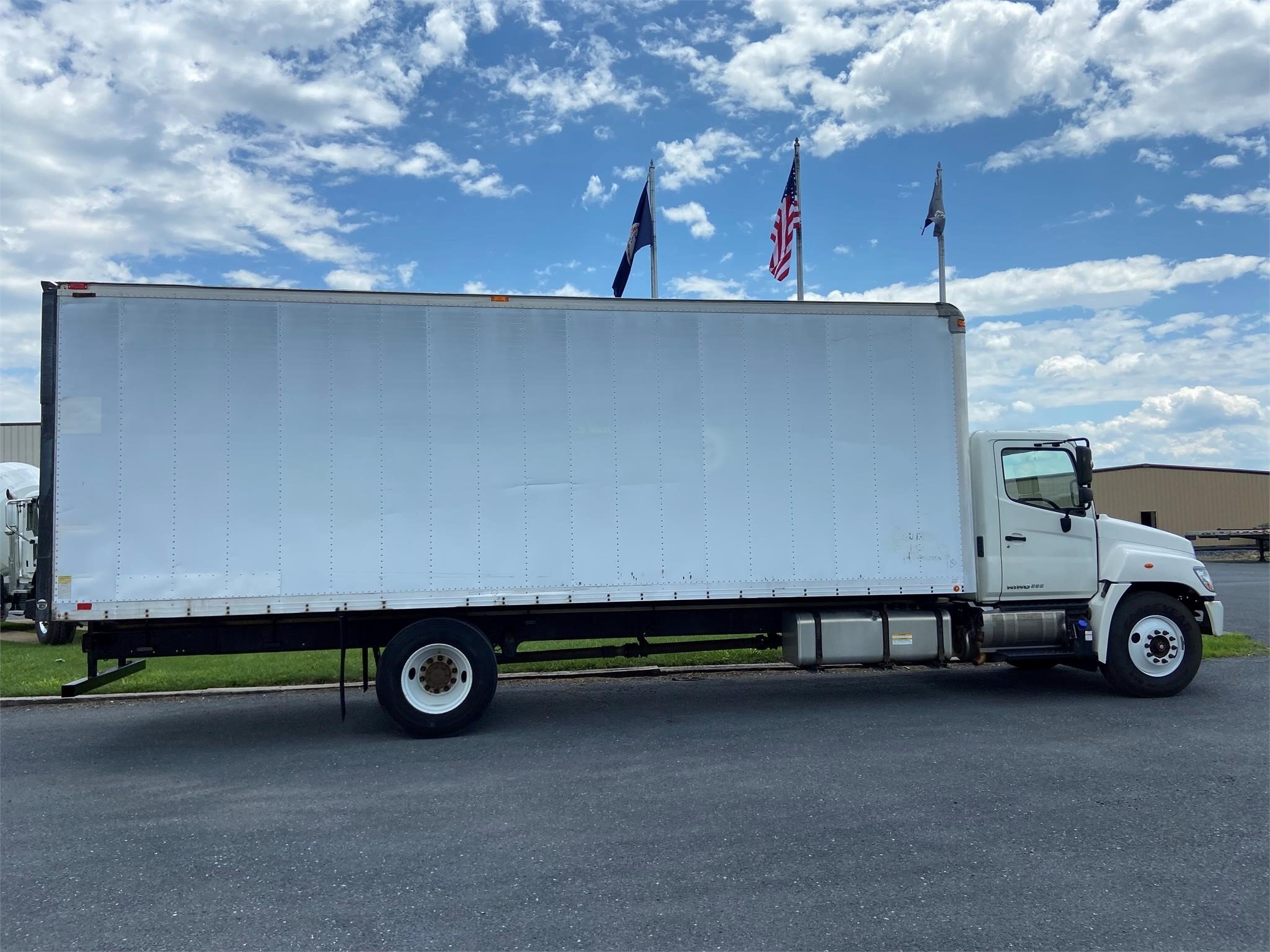7.6L Box Truck - Straight Trucks For Sale Near Arsenal, Pennsylvania ...