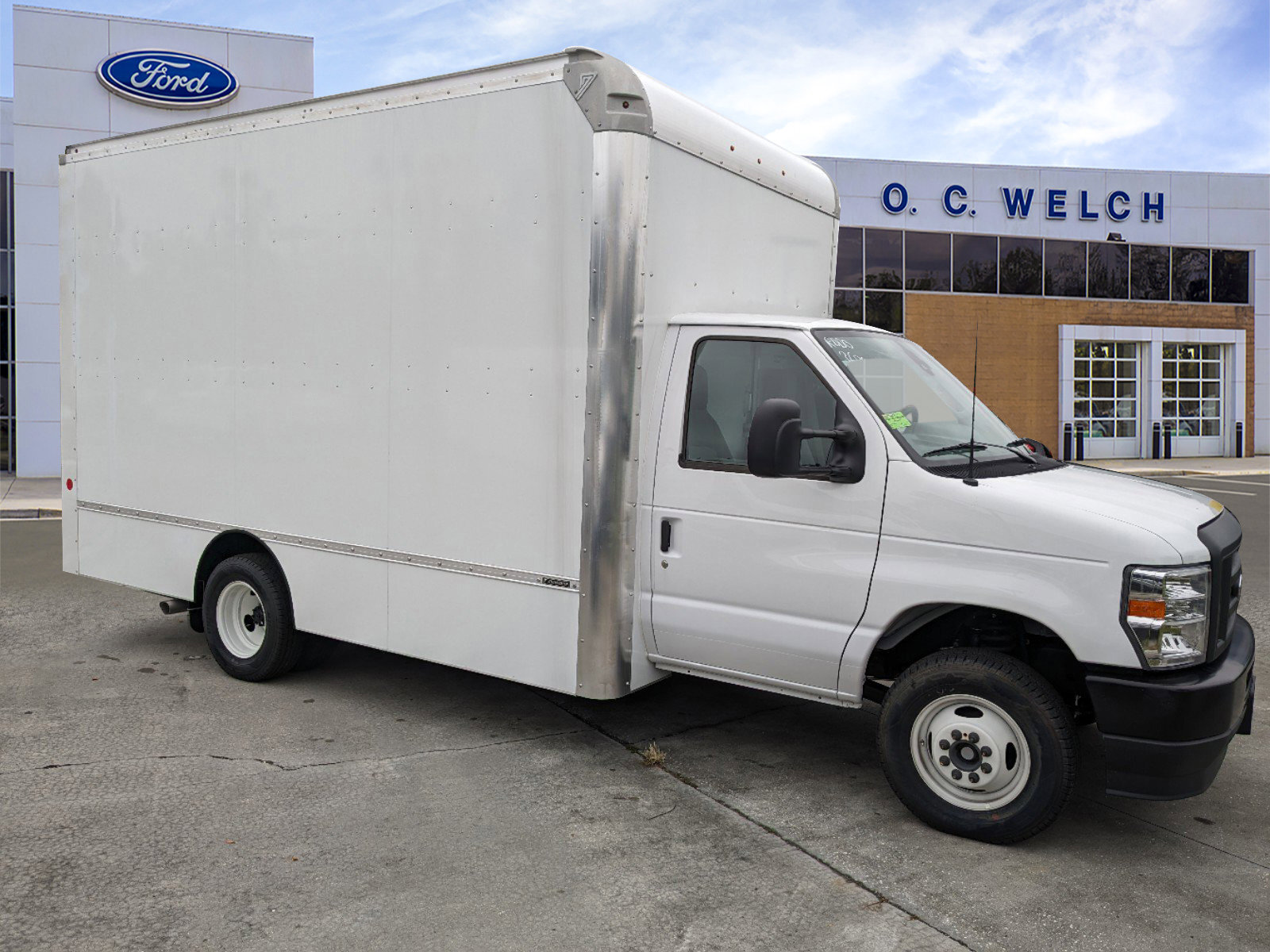 Ford Class 1 Box Truck - Straight Truck For Sale Near Clarksville, TN ...