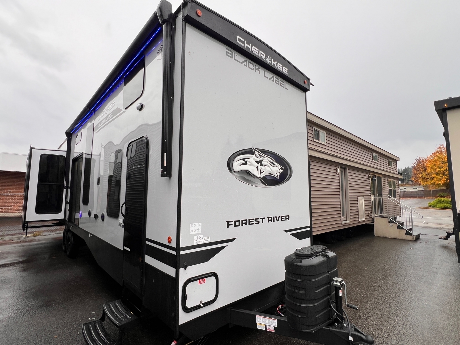 Forest River Cherokee Black Label RVs For Sale near Kamilche, WA - RV ...
