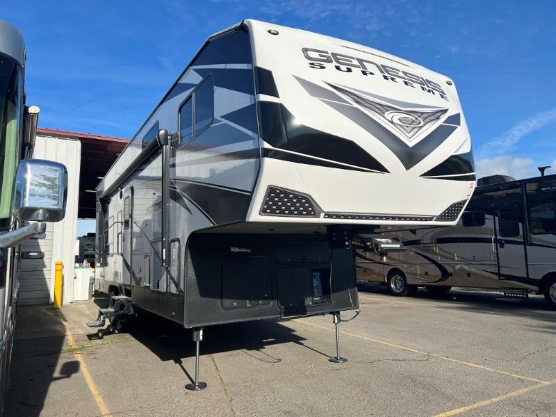 2026 Genesis Supreme RV Genesis Gssb G3417GSSB RVs For Sale - RV Trader